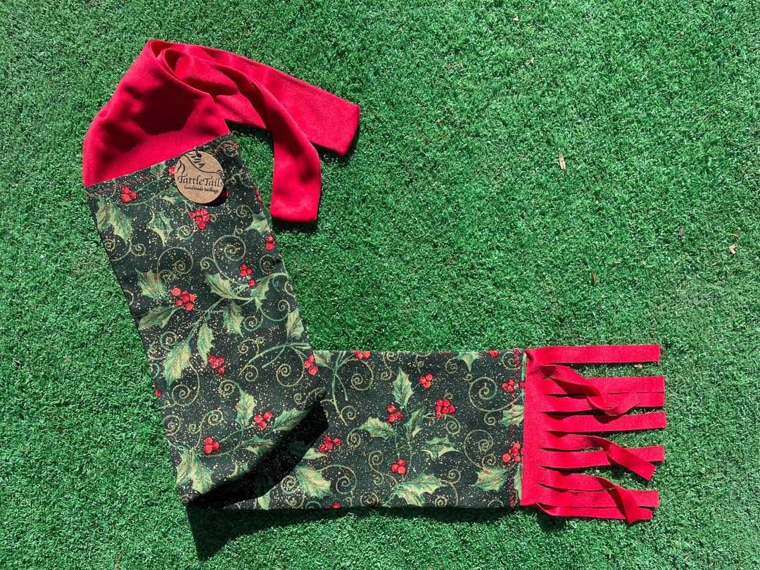 TATTLETAILS Holly Vine Tail Bag - Etsy