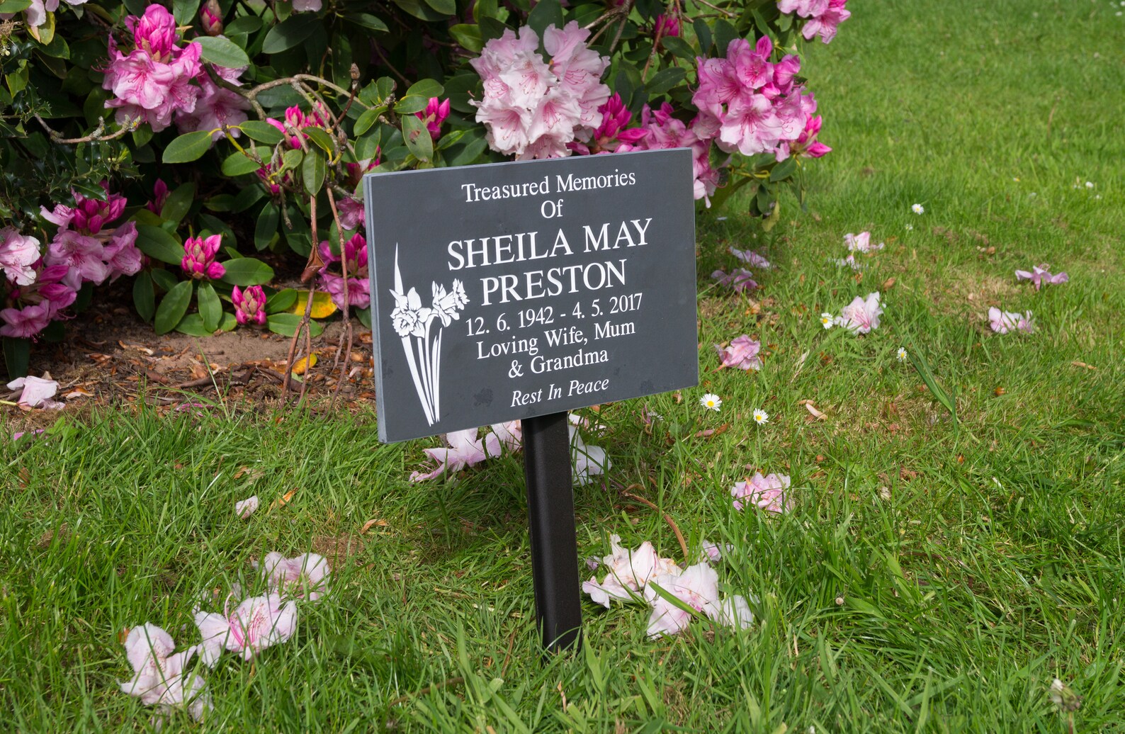 Free Standing Memorial Plaque on Metal Stake 20cm X 30cm, Handmade ...