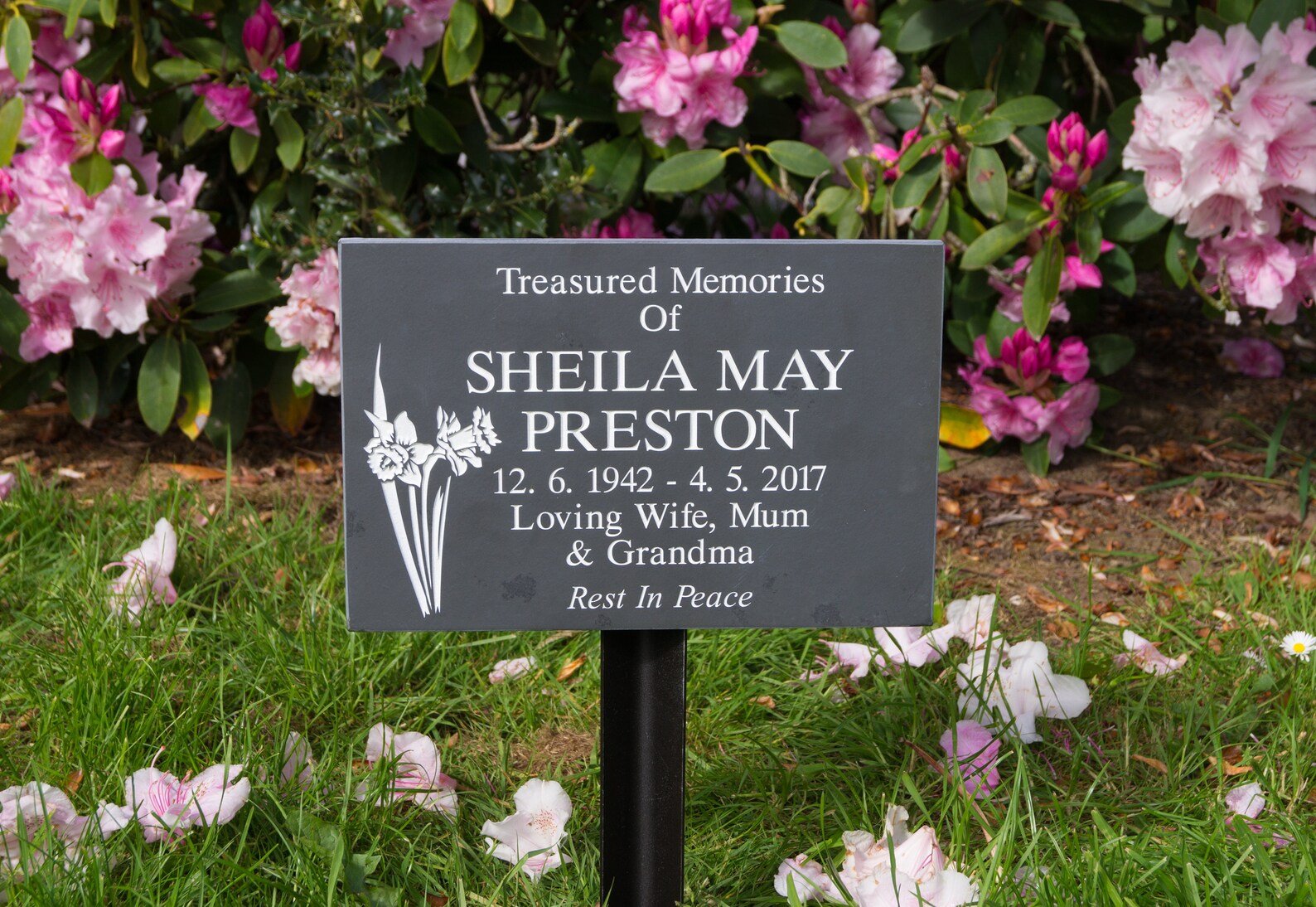 Free Standing Memorial Plaque on Metal Stake 20cm X 30cm, Handmade ...
