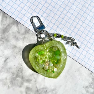 Shaker Keychain | Handmade | Cute Dry Shaker | Beads | Resin | Glitter ...