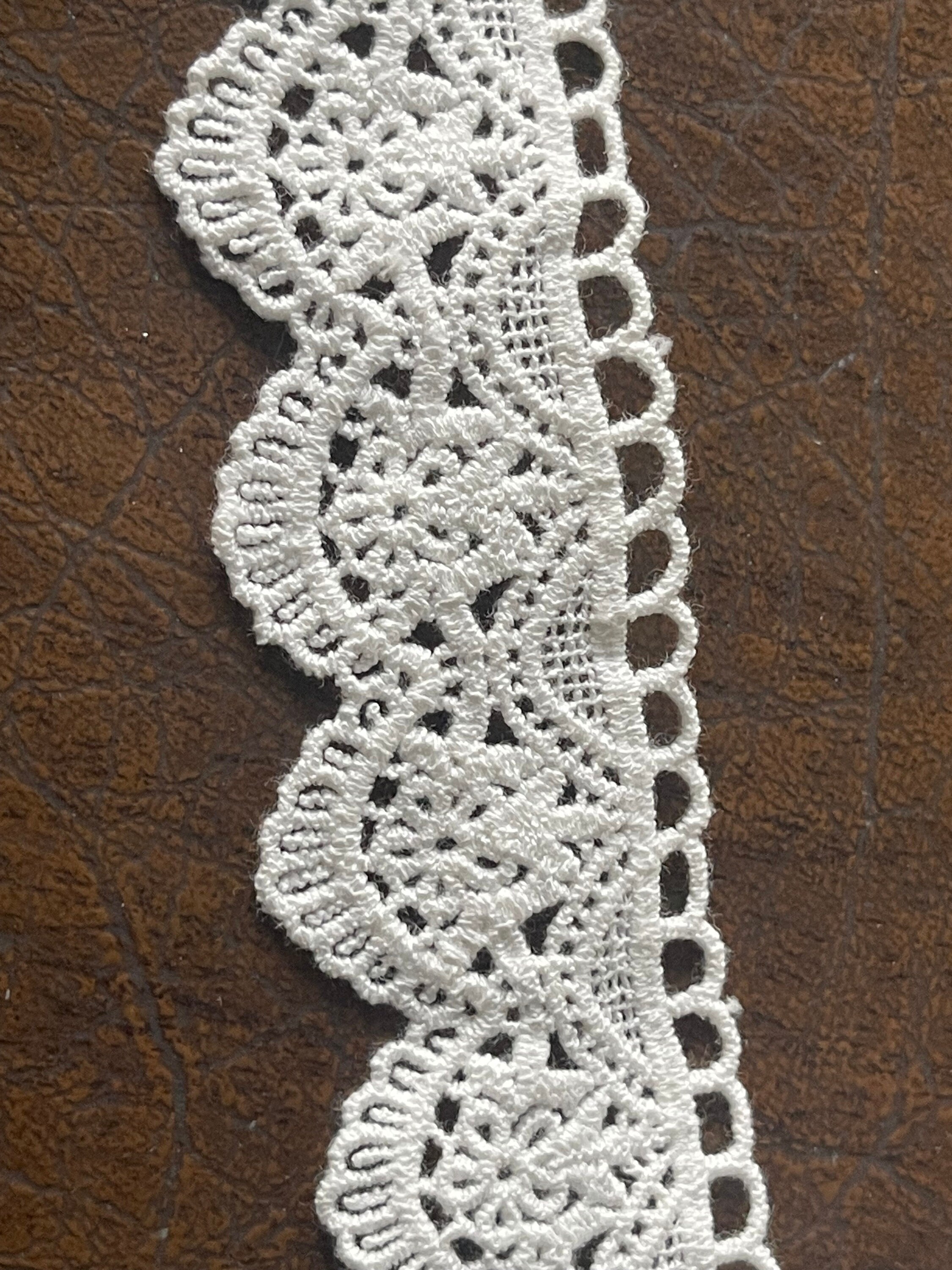 Cotton Cluny Scalloped Tear Drop Knit Lace Trimming Open Knit Floral ...