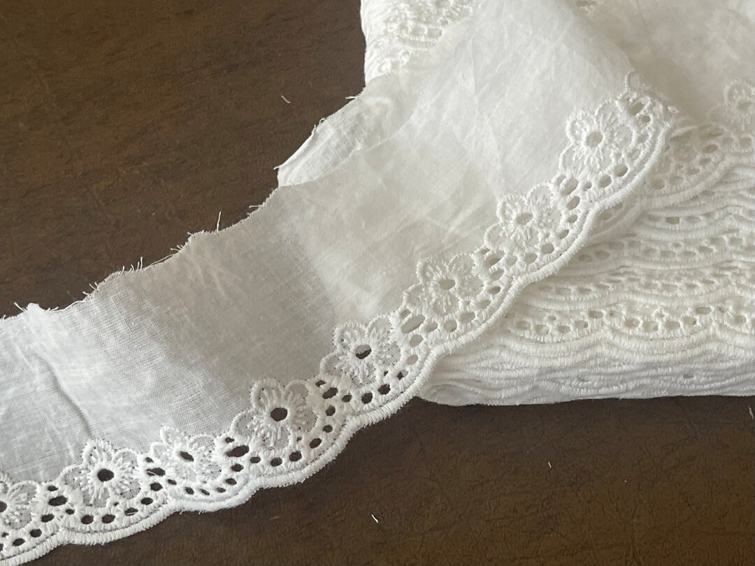 2.5" White Floral Cotton Eyelet Lace Scalloped Eyelet Floral Edge White ...