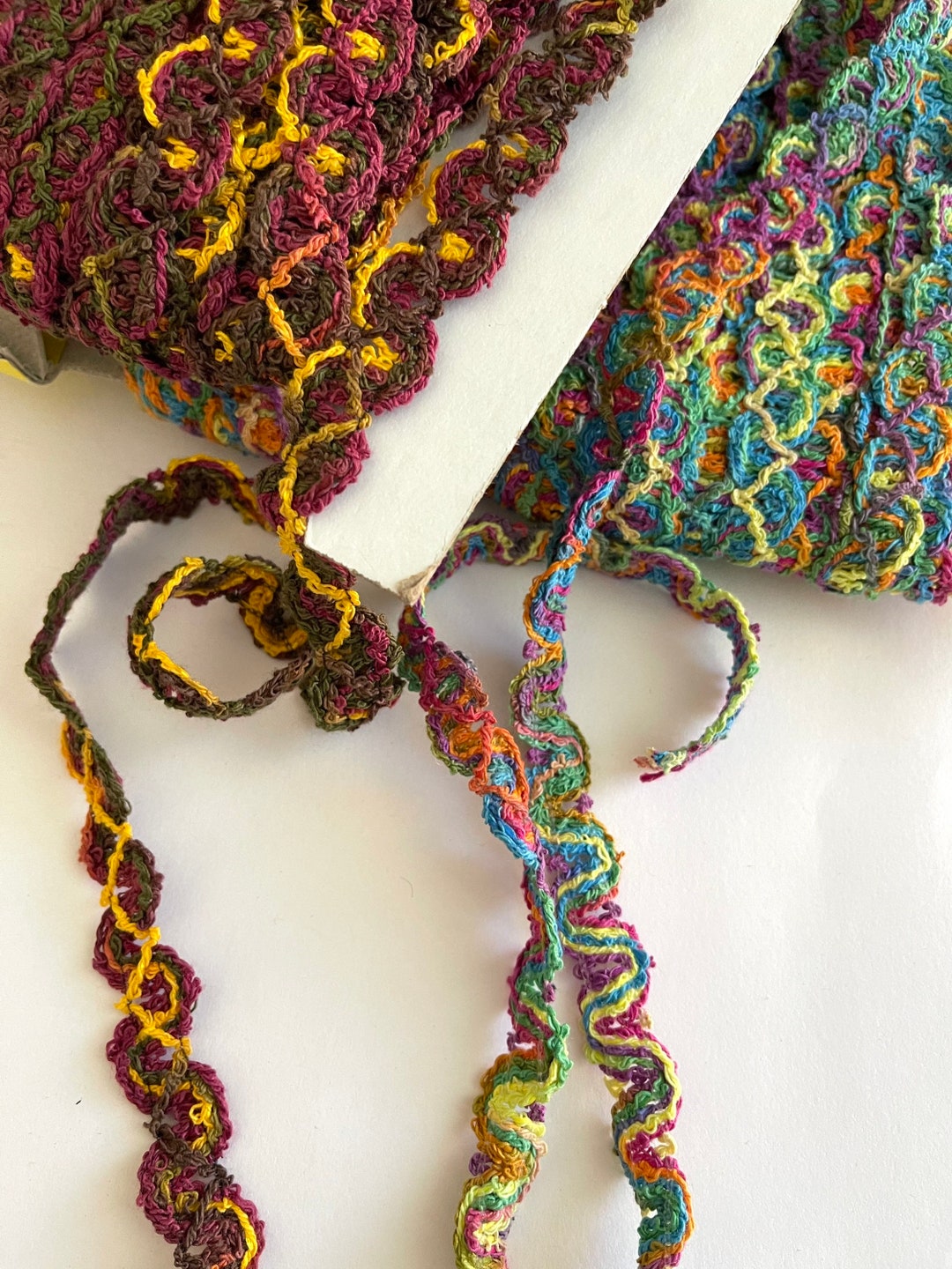 1/2" Vintage Knit Colorful Ombre' Multi Blended Soft Wavy Novelty Ric ...