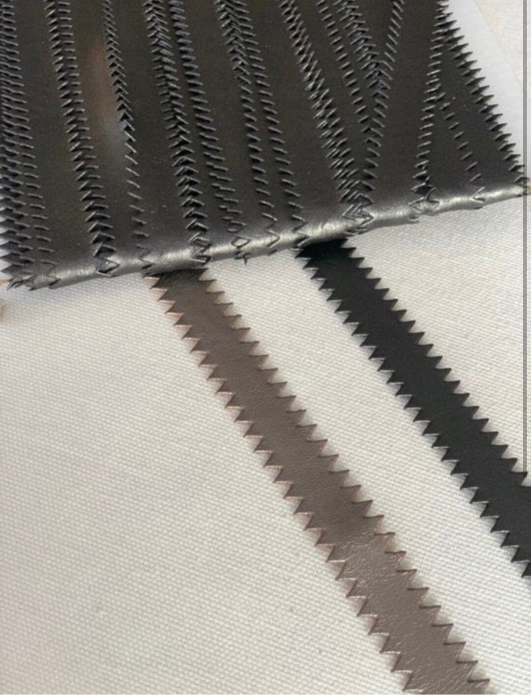 5/8" Double Edge Pinked Pleather Zig Zag Edge Cut Novelty Pleather ...