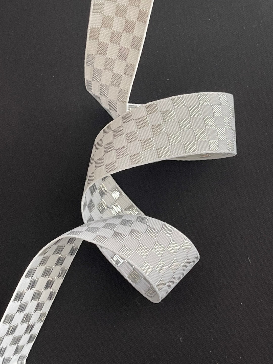 Vintage Metallic Checkered Silver Metallic Jacquard White Woven Checks ...