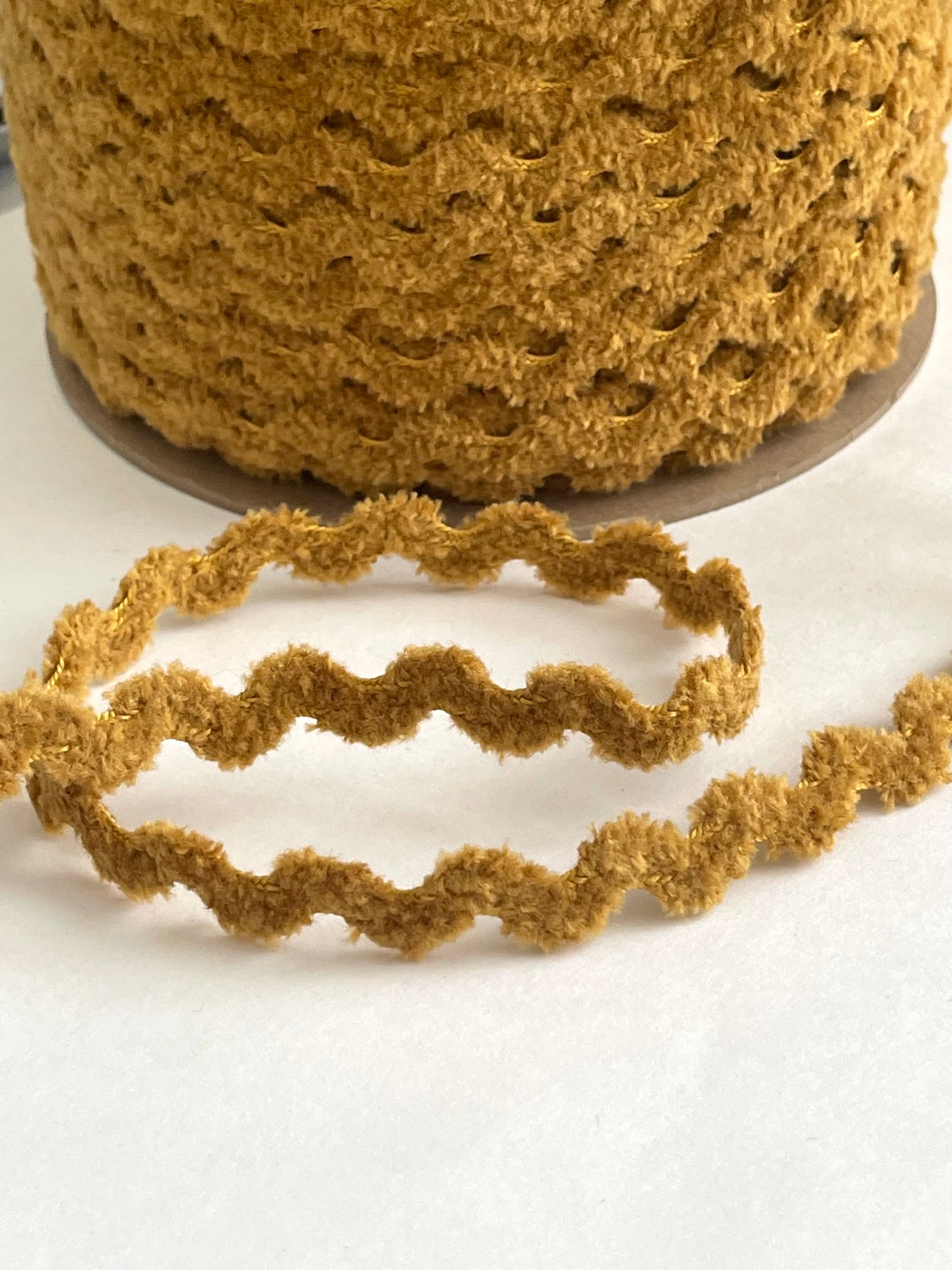 Crushed Chenille Velvety Antique Gold Ric Rac, Plush Velvety Novlety ...