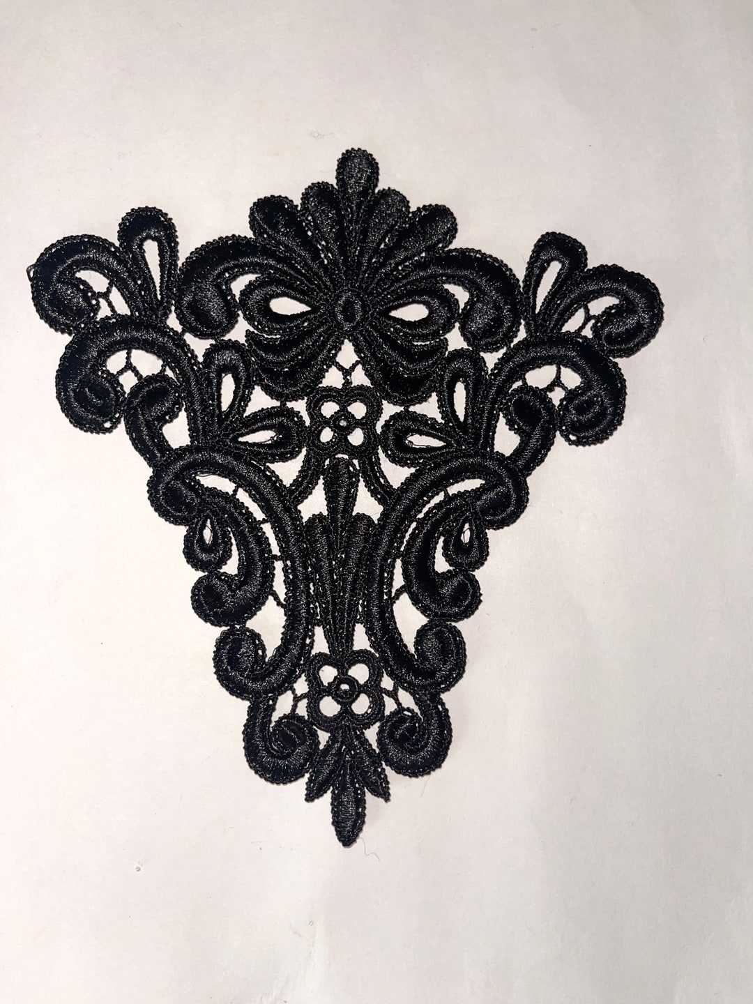 Vintage Venise Lace Filigree Motif , Black Lace Motif Applique' Fancy ...