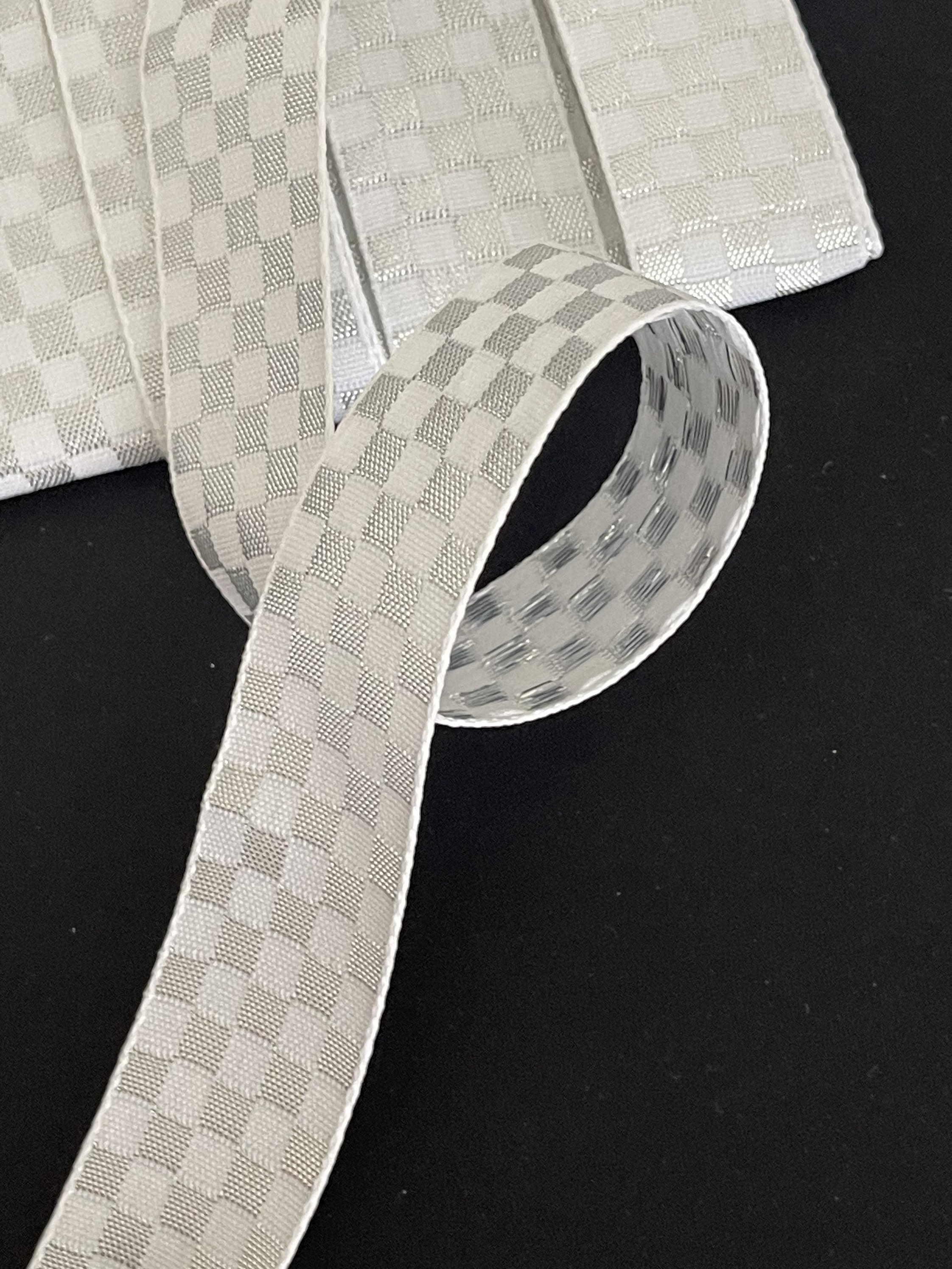 Vintage Metallic Checkered Silver Metallic Jacquard White Woven Checks ...