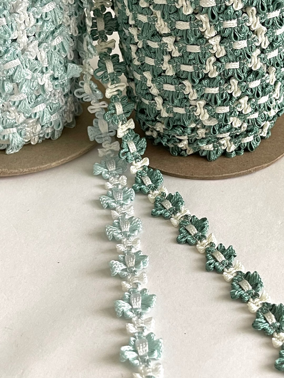 2 YARDS Floral Daisy Chain Passementrie Chain Ribbon Trim Knit Novelty ...