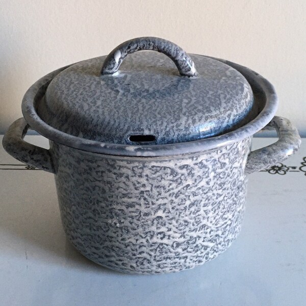 Graniteware Pot - Etsy