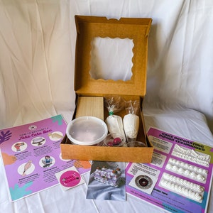Customizable DIY Fake Cake Box Decorating Kit - Etsy