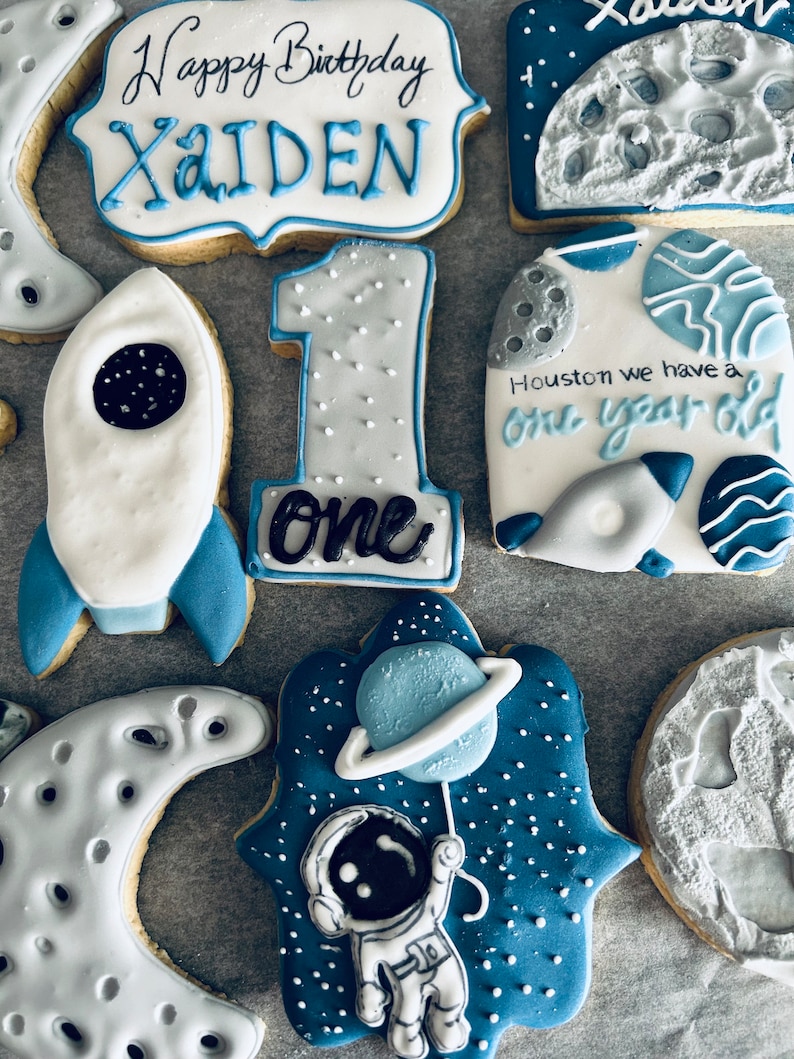 Astronaut Space Themed Rocket Cookiesthemed Birthday Event Sugar ...