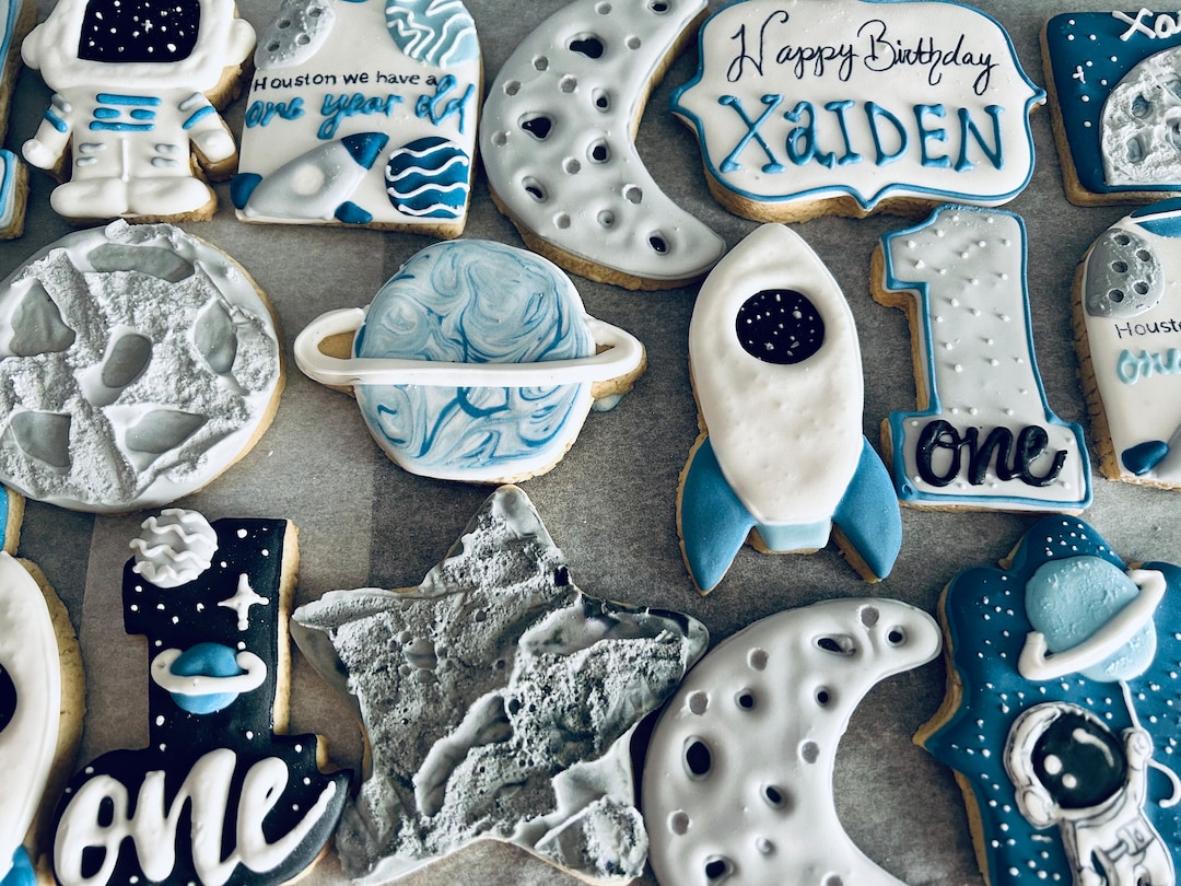 Astronaut Space Themed Rocket Cookiesthemed Birthday Event Sugar ...
