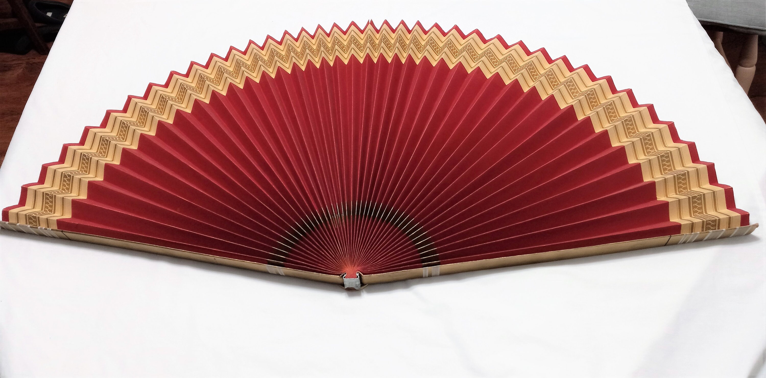 Huge Vintage 20 In. Hand Held Fan With Acme Steel Co. Clasp - Etsy ...