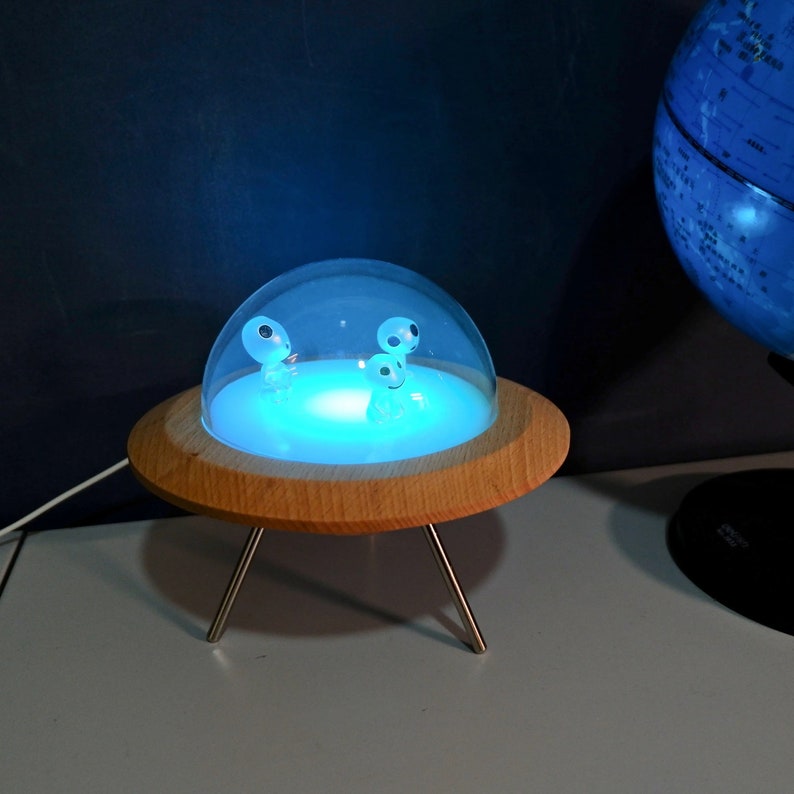 UFO Flying Saucer Lamp Alien, Spaceship Desk Lamp, Smart Portable Lamp ...