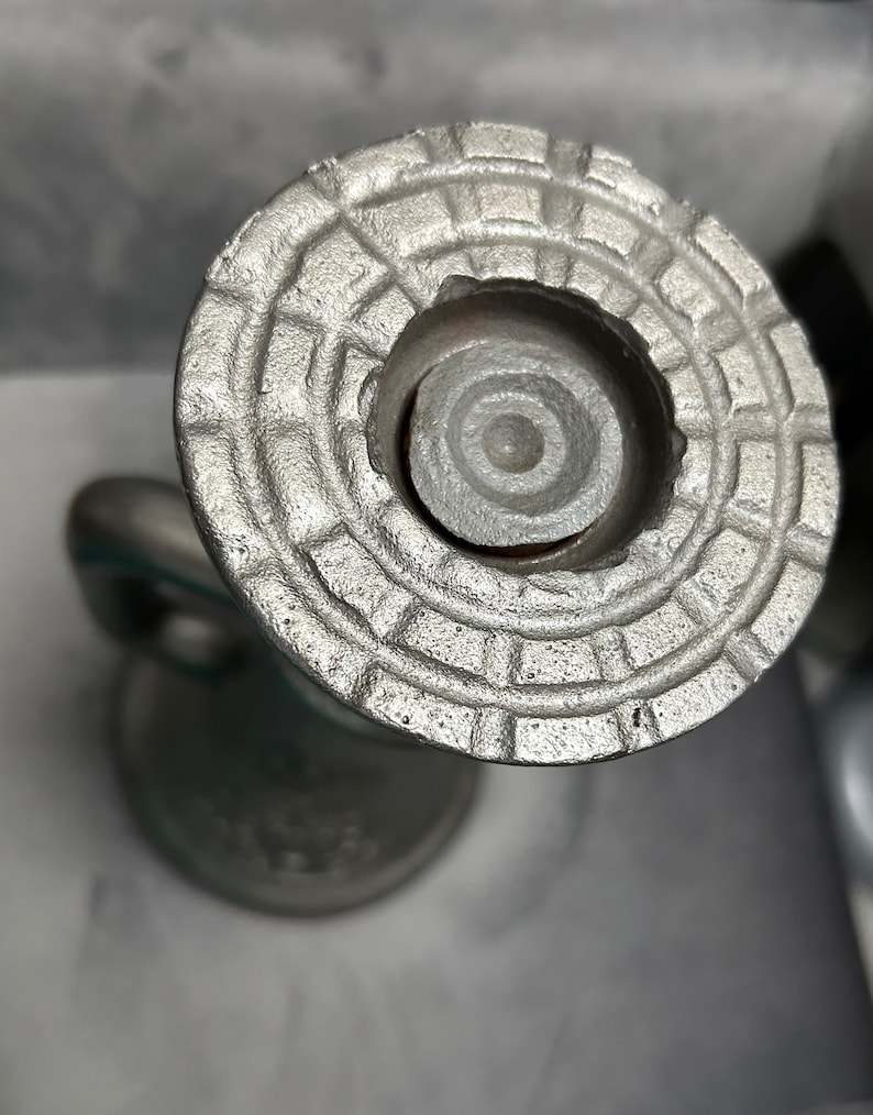 MADE in USA. Vintage VULCAN Brand. House Barn Screw Jack. 13" H. Reg. U ...