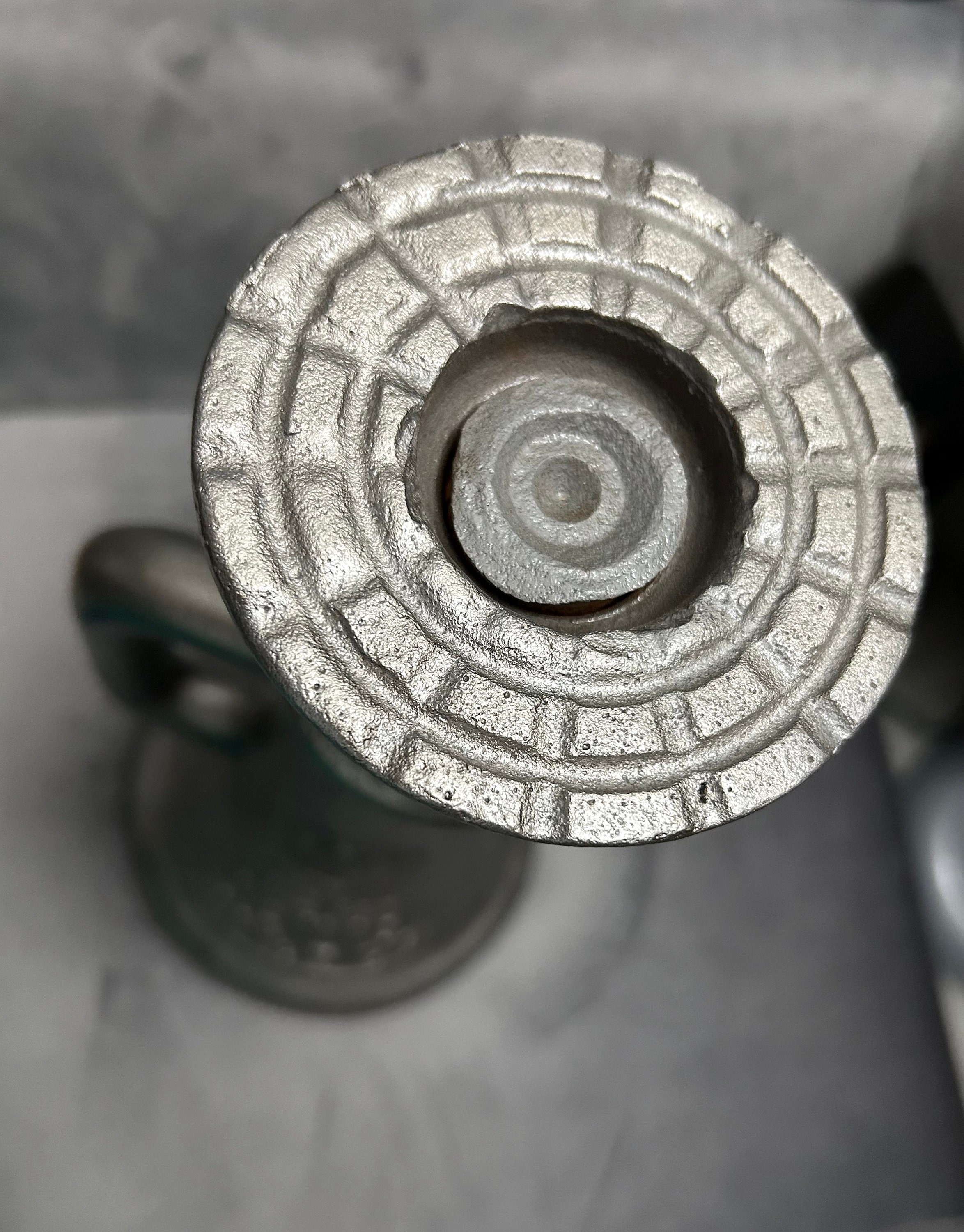 MADE in USA. Vintage VULCAN Brand. House Barn Screw Jack. 13" H. Reg. U ...