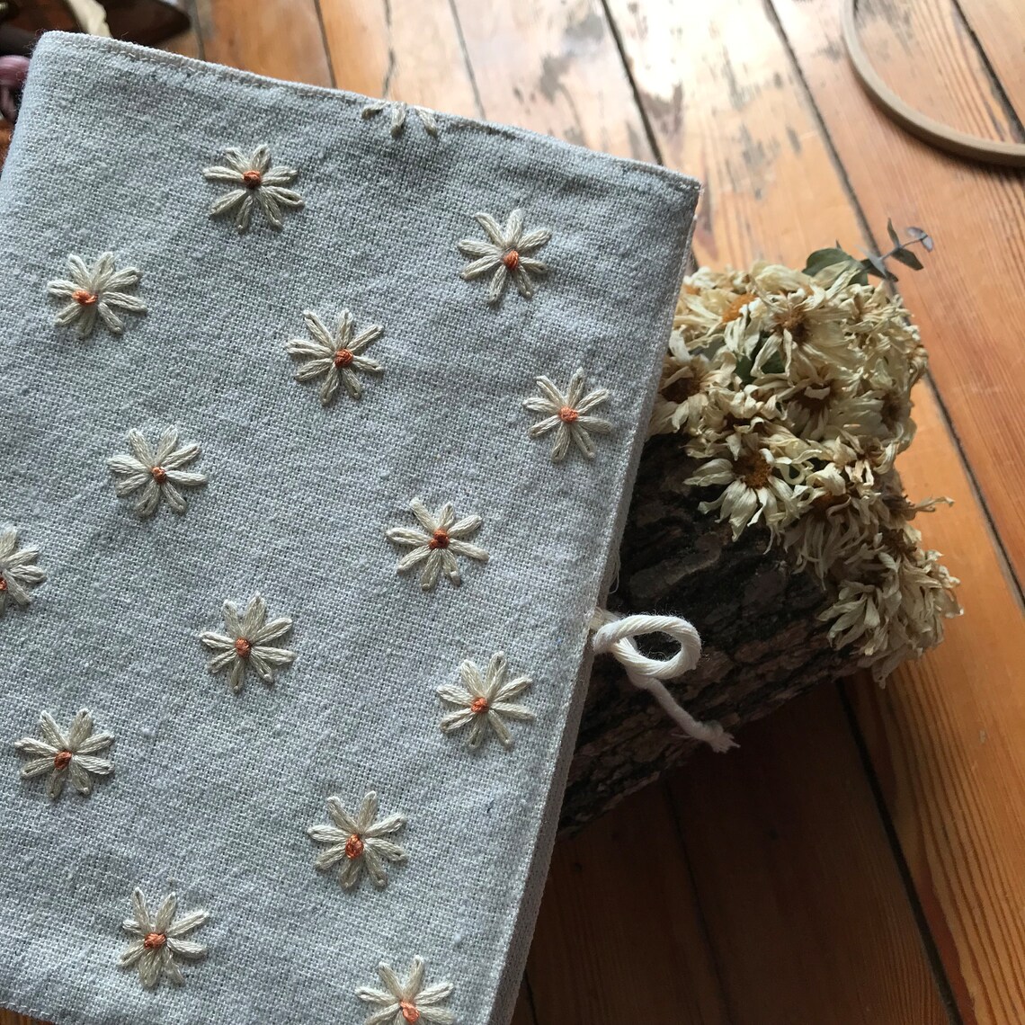 Daisy Book Case Book Cover Linen Embroidery Cloth Recycleable - Etsy