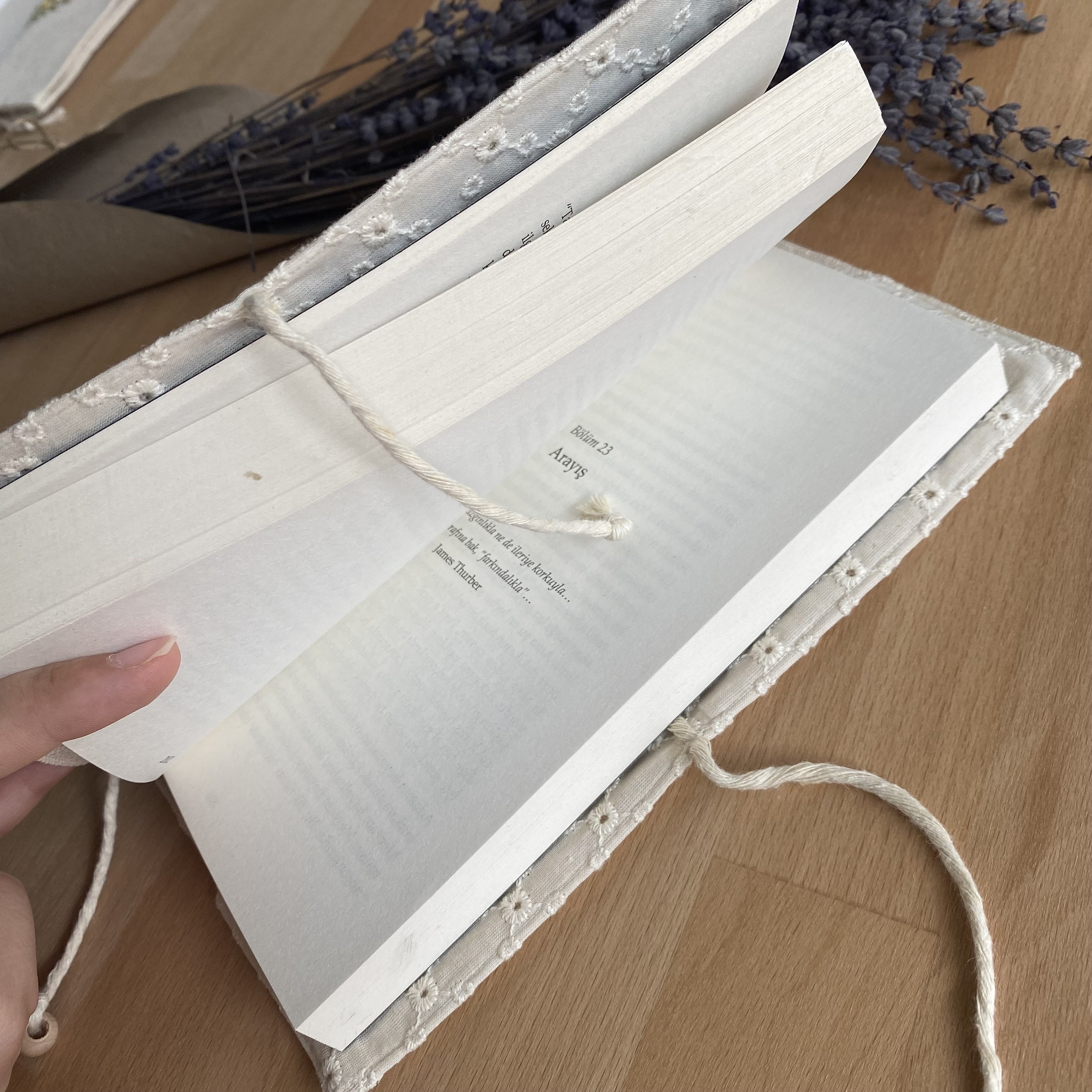 White Book Case Book Cover Linen Embroidery Cloth Recycleable Cotton ...