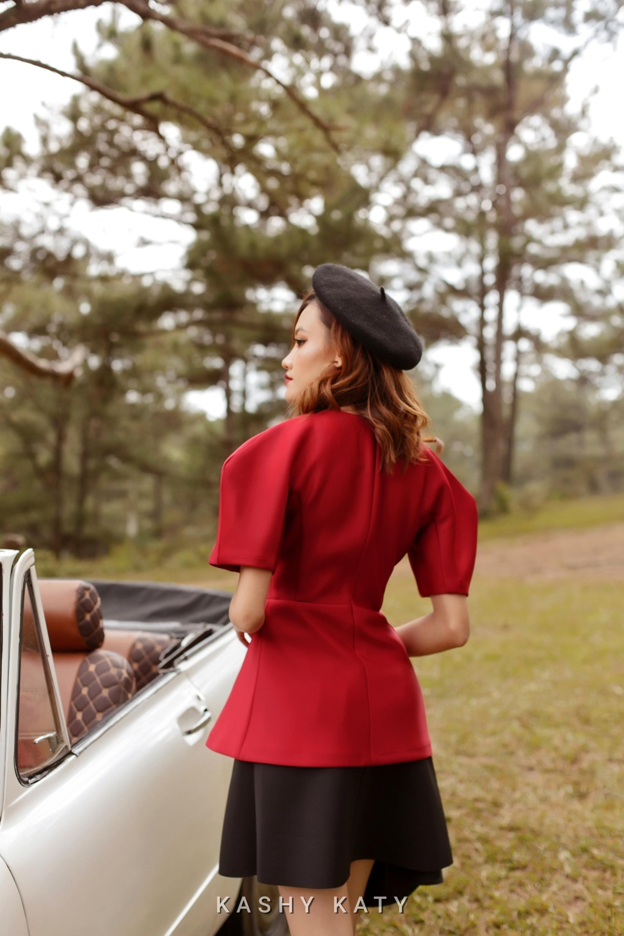 Red Structured Peplum Top With Puff Sleeves – Elegant Waist-defining ...