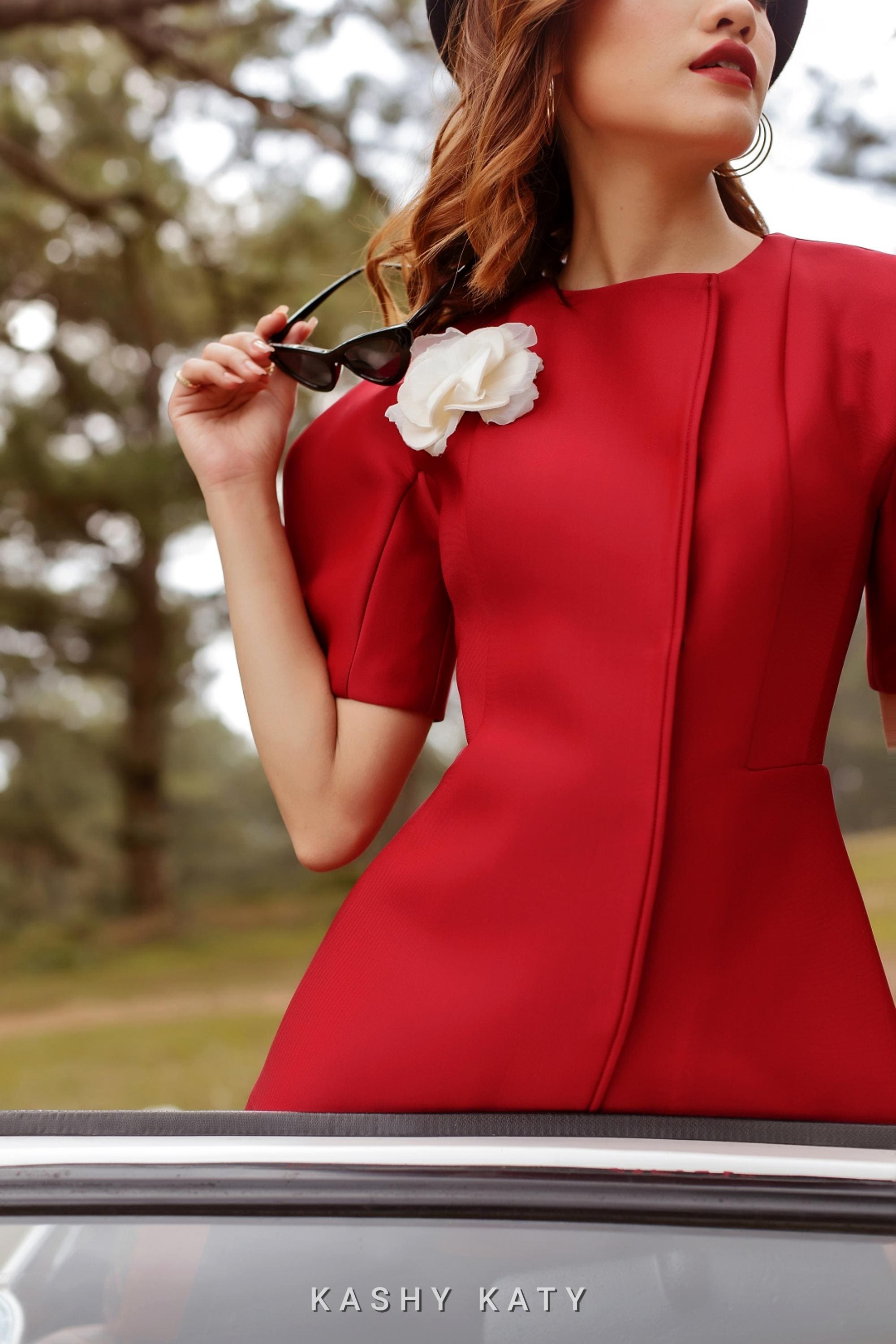Red Structured Peplum Top With Puff Sleeves – Elegant Waist-defining ...