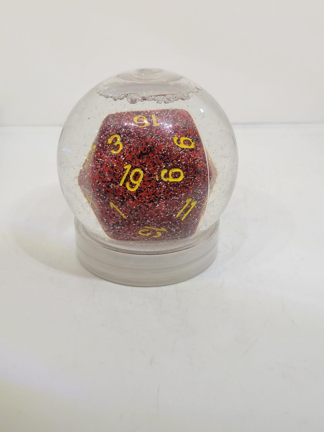 D20 Red Speckled Snow Globe - Etsy