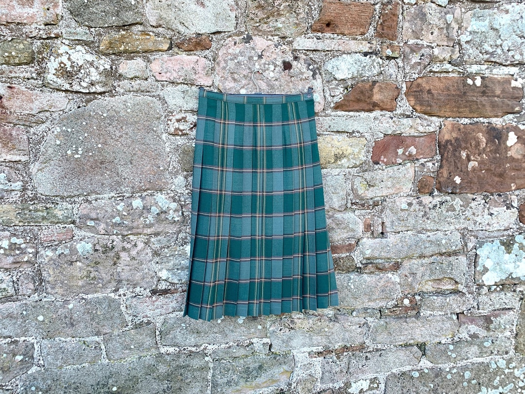 SCOTTISH TARTAN SKIRT - Traditional Classic Vintage Ladies Pleated ...