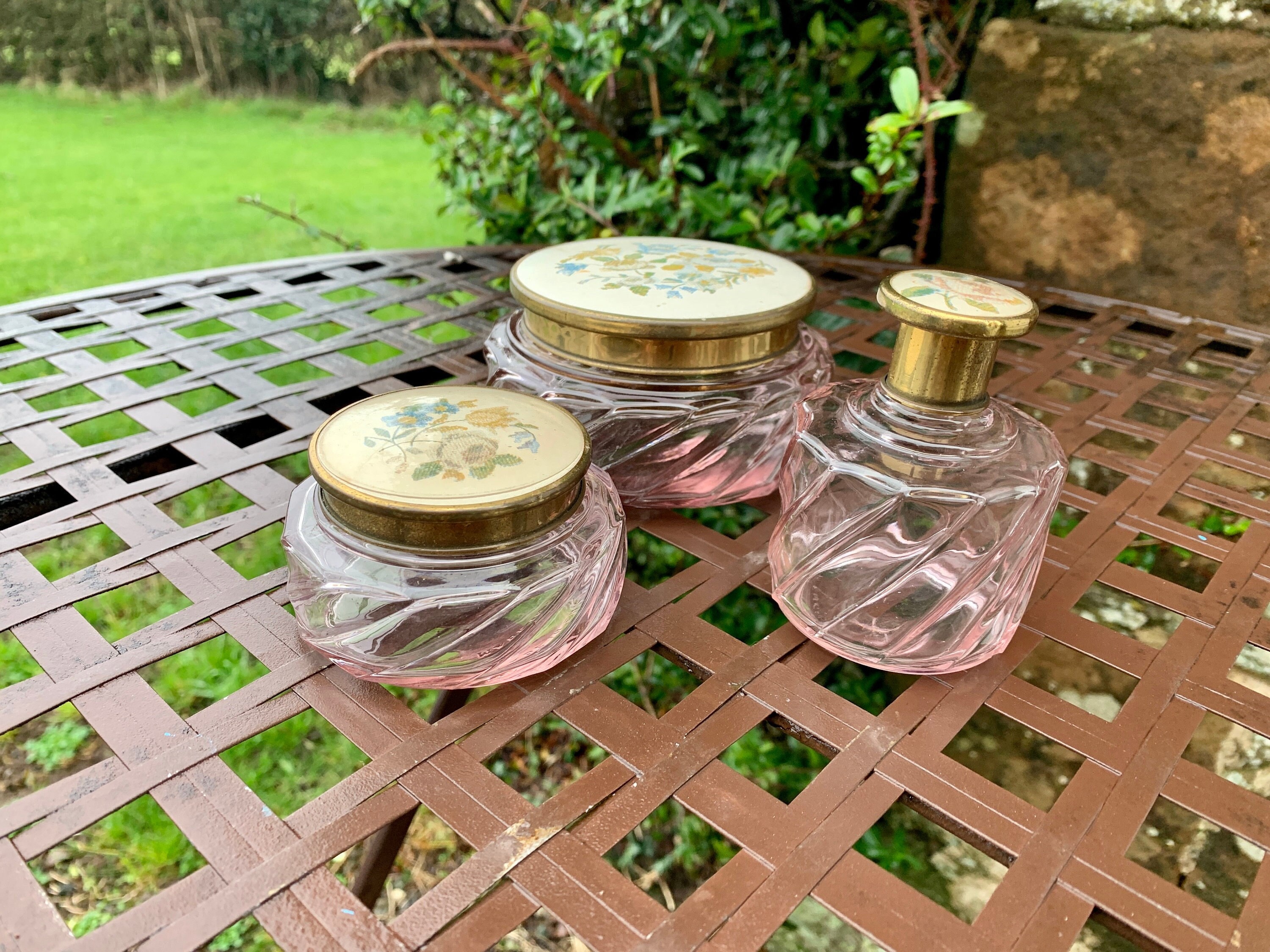 Vintage DRESSING TABLE SET Circa 1950s and Made in England Features 3 X ...