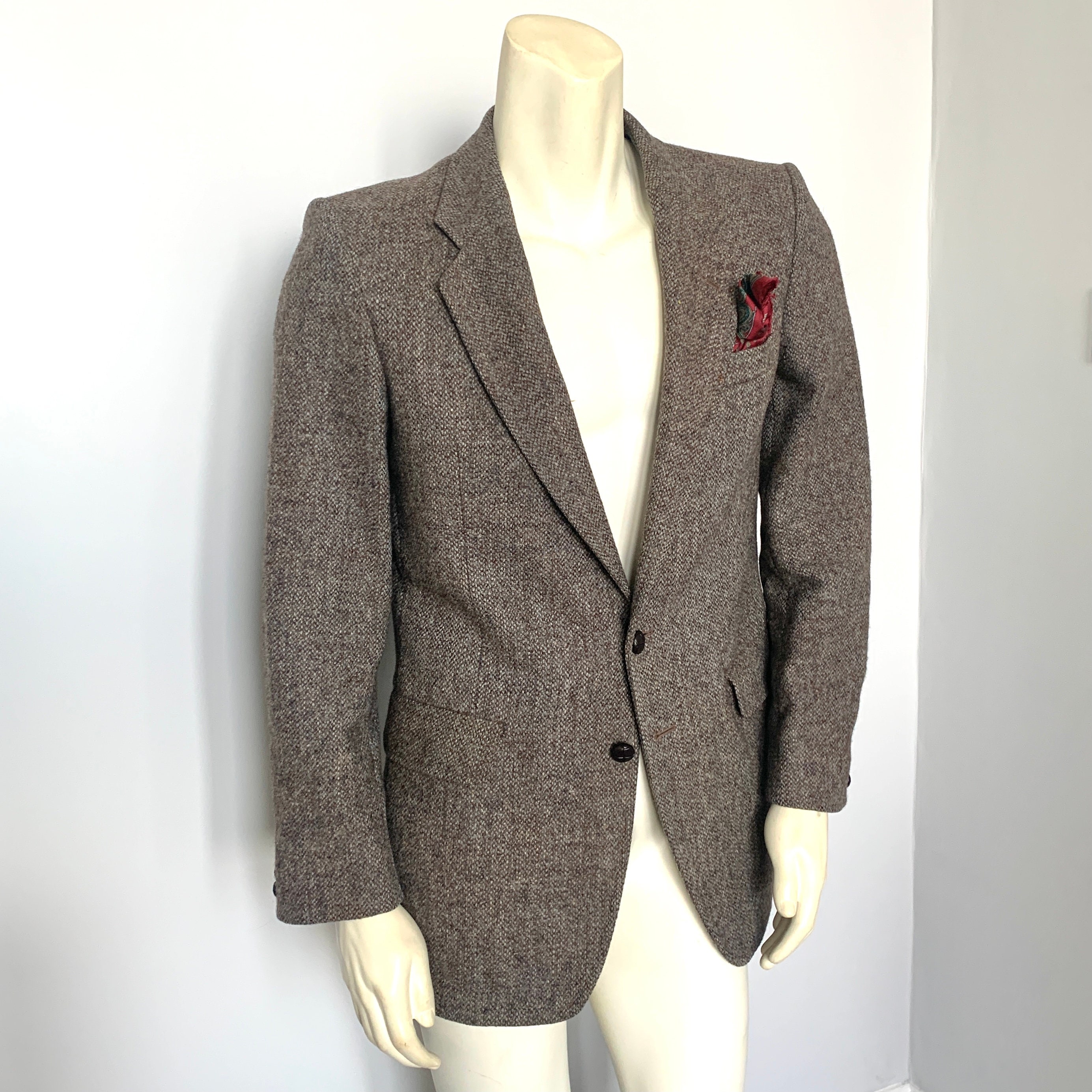 HARRIS TWEED JACKET / A Classic English Brown 2 Button Vintage Harris ...