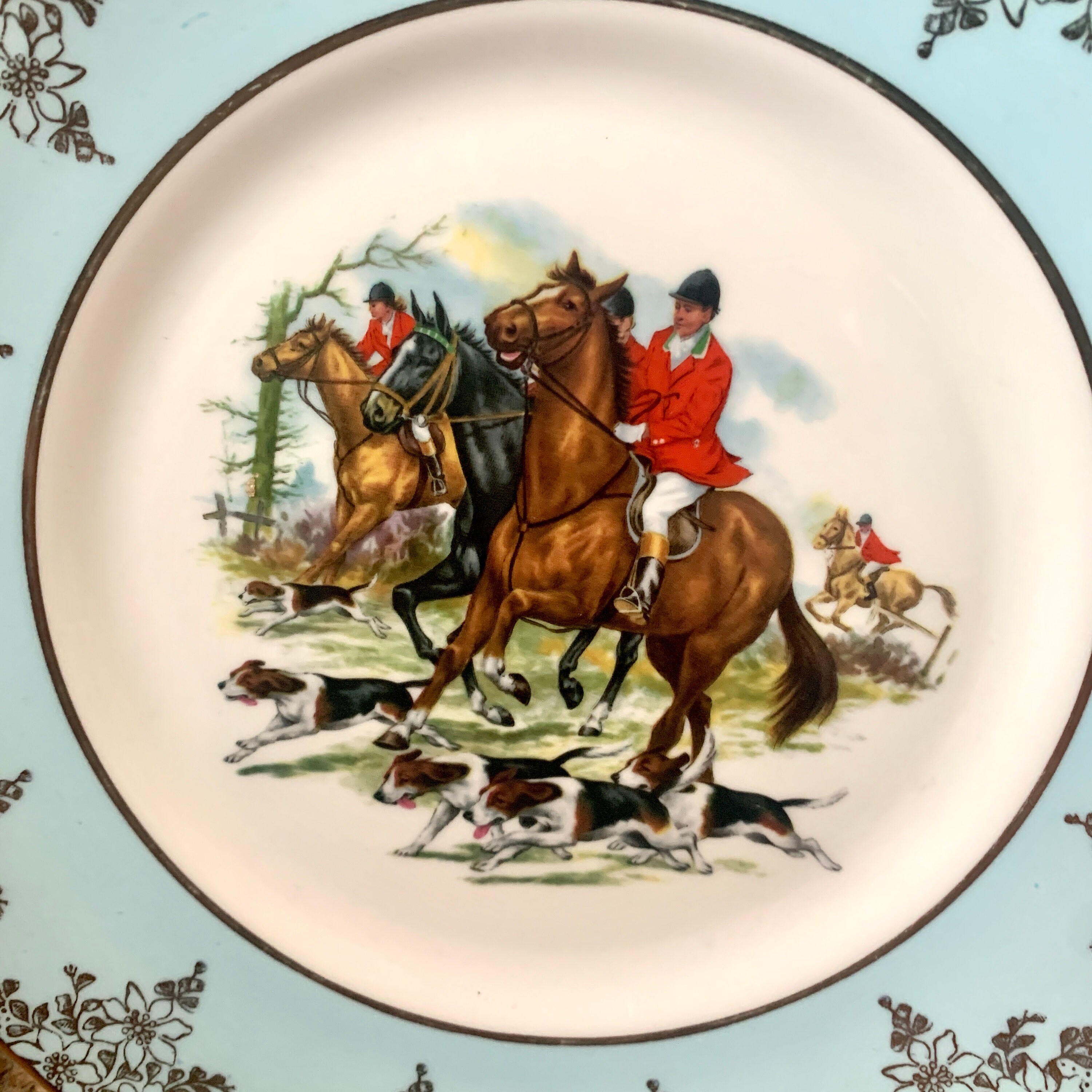 FOX HUNTING PLATES Pair Vintage Plates Featuring English Fox - Etsy