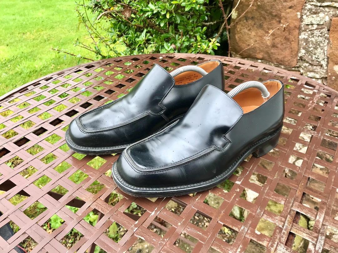 CLASSIC LOAKE SHOES - Quality English Loake Black Slip on Loafers Mens ...