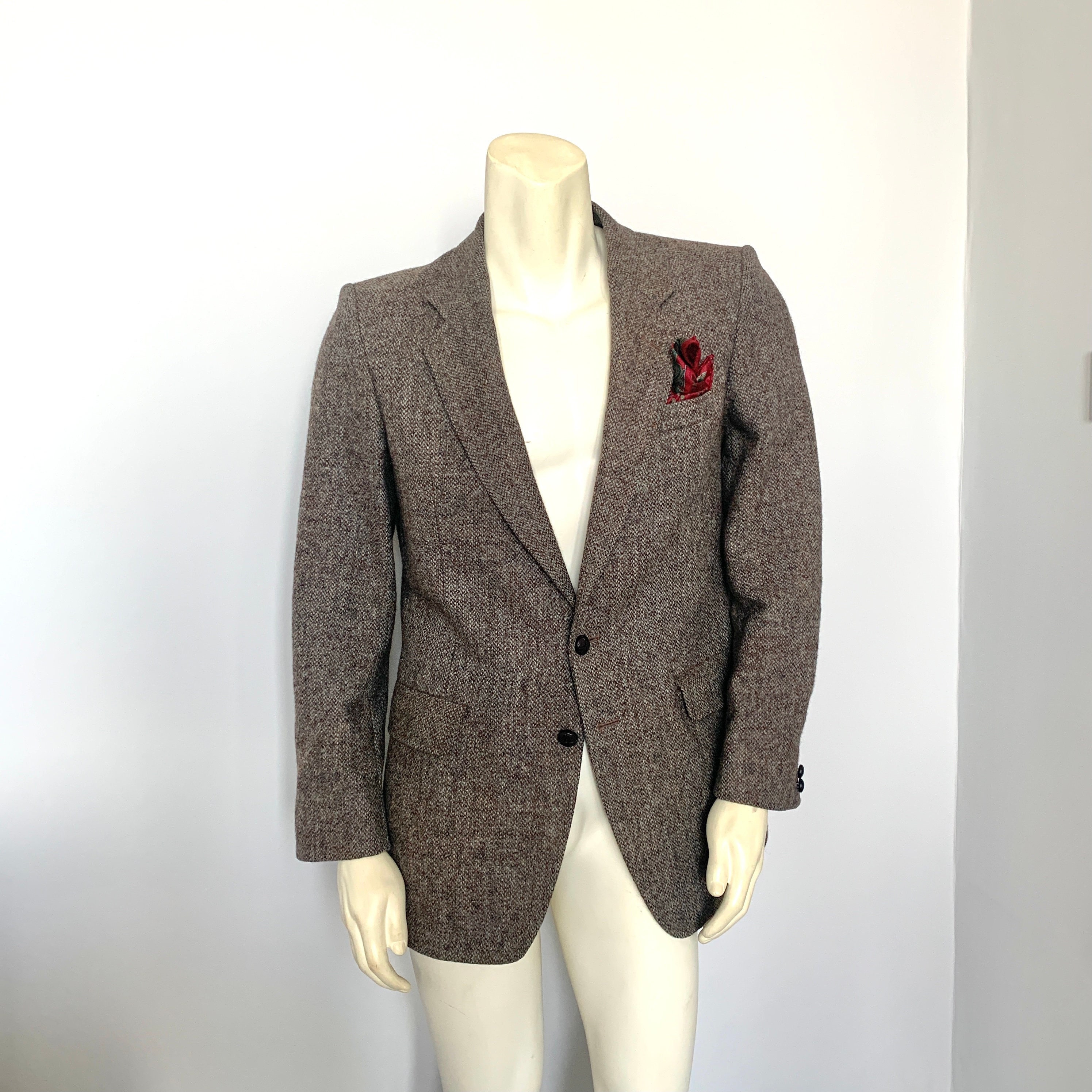 HARRIS TWEED JACKET / A Classic English Brown 2 Button Vintage Harris ...