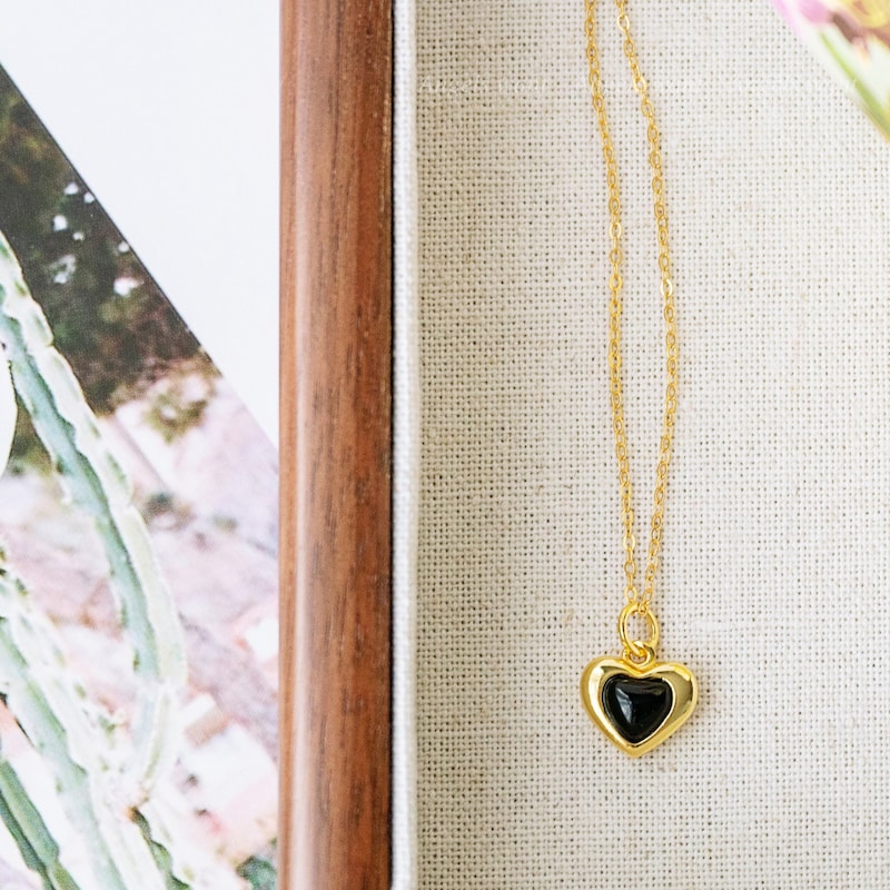 Black Heart Necklace - Etsy
