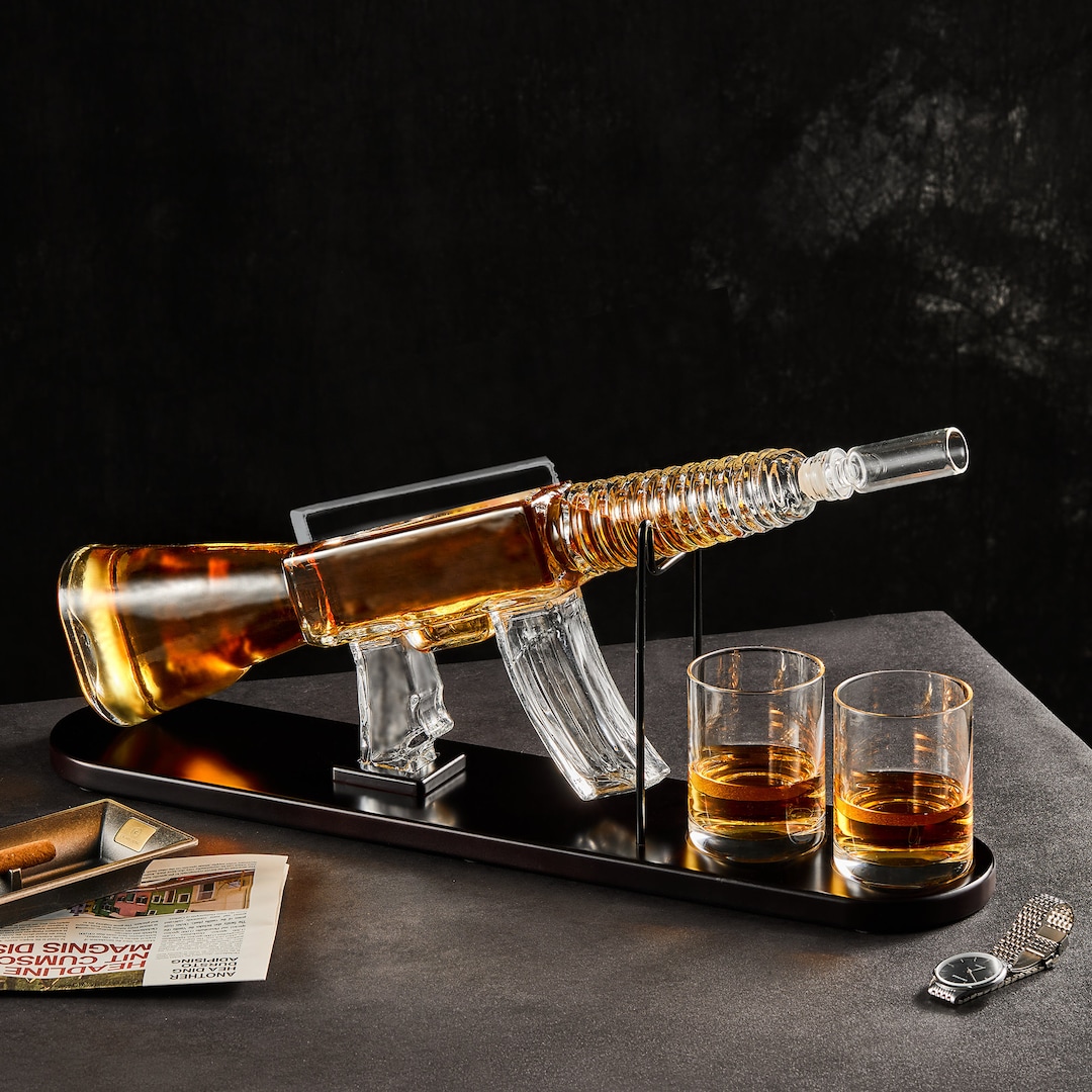 CRAFTGEN Gun Whiskey Decanter With Glasses – Bourbon Lover Gift ...
