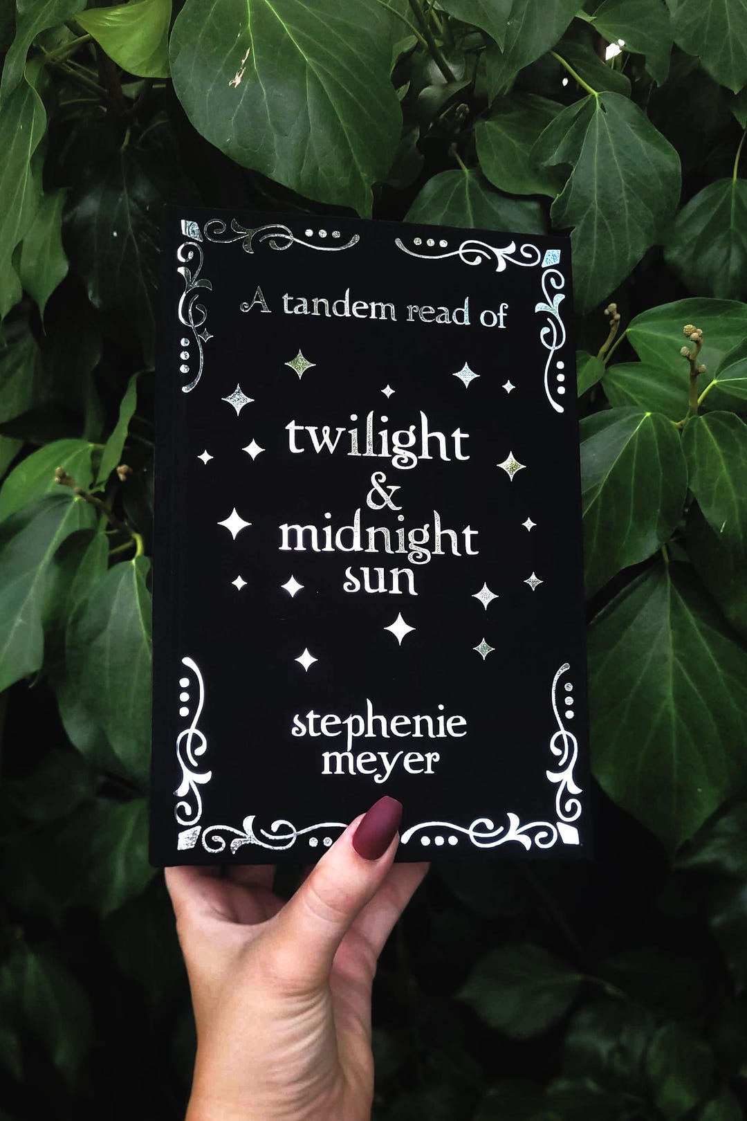 Twilight and Midnight Sun Tandem Read | Combined Twilight and Midnight ...