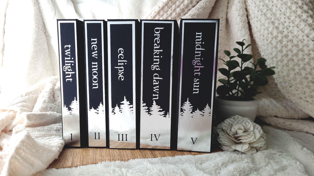 Twilight Custom Bound Set | New Moon Eclipse Breaking Dawn | Hardcover ...
