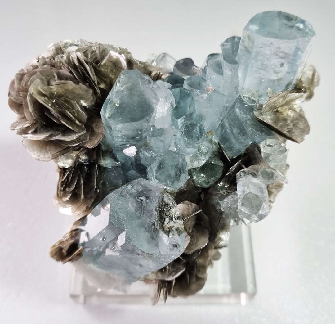 AQUAMARINE, MICA Shigar Valley Skardu Pakistan, Oustanding Display ...