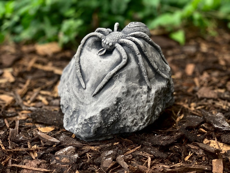 Cement Spider Statue on Stone Concrete Spider Zen Garden - Etsy