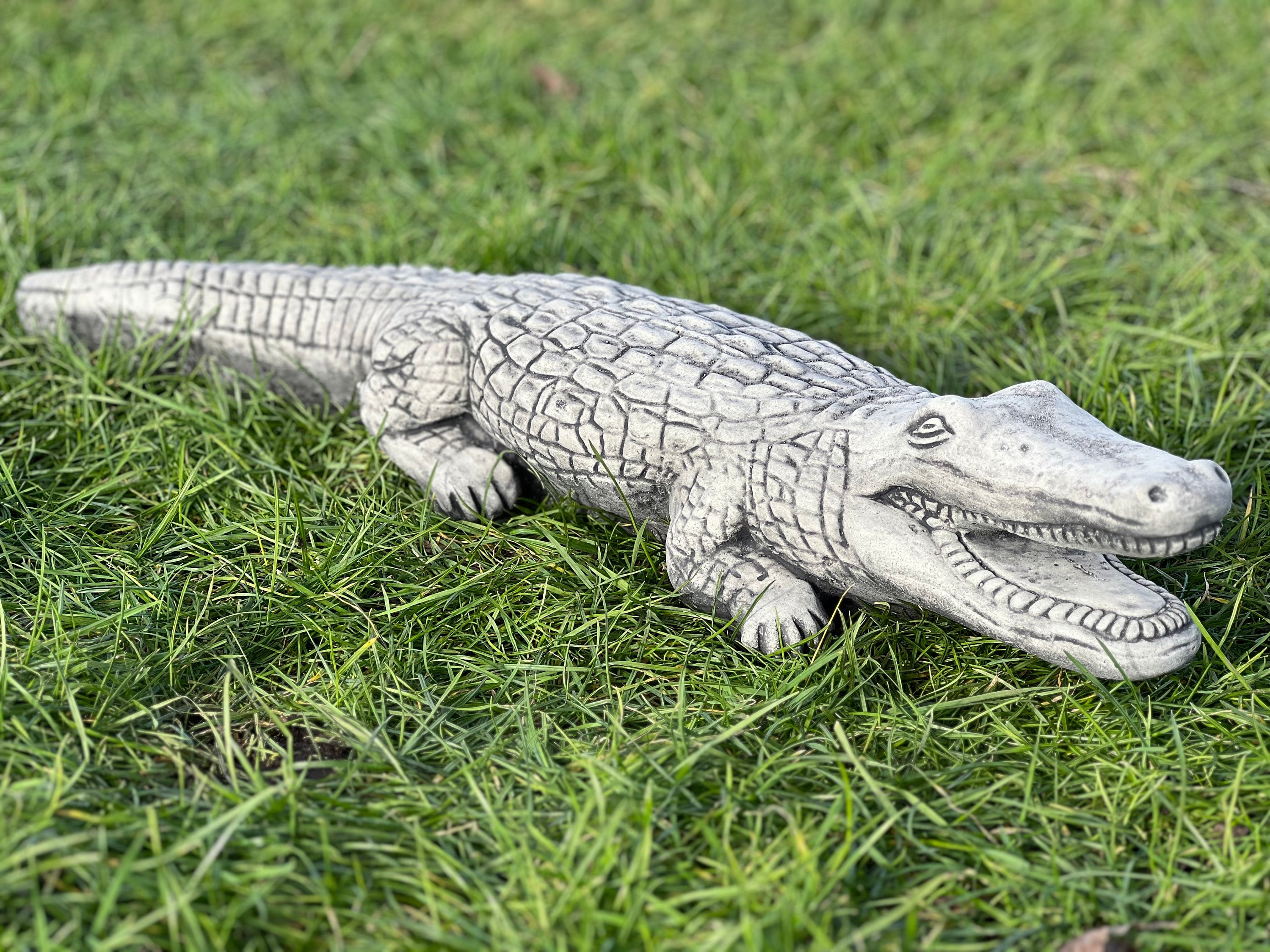 Crocodile Statue Concrete Ornament Alligator Figurine Garden Statuette ...