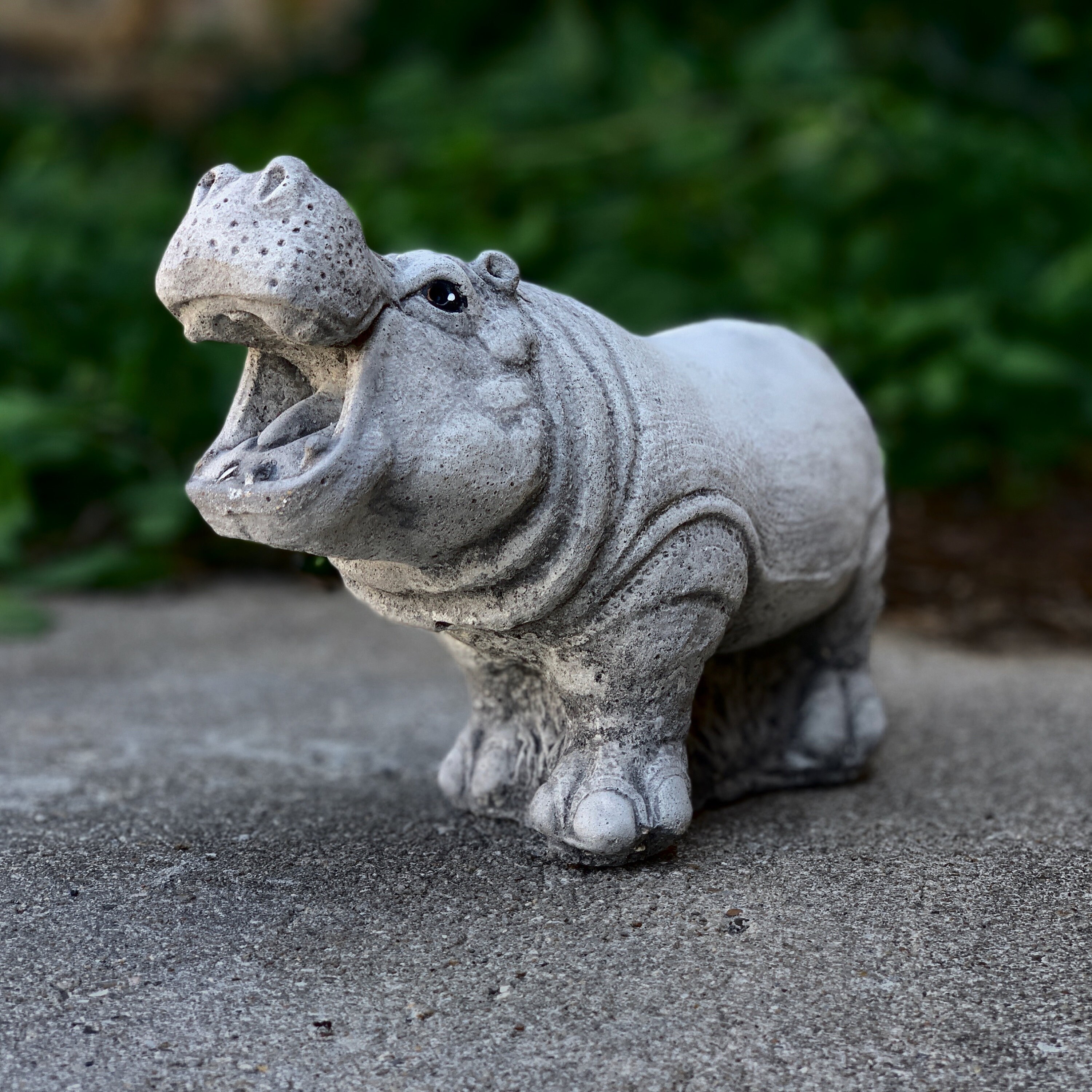 Screaming Hippo Garden Statue for Backyard Decor, Concrete Hippopotamus ...