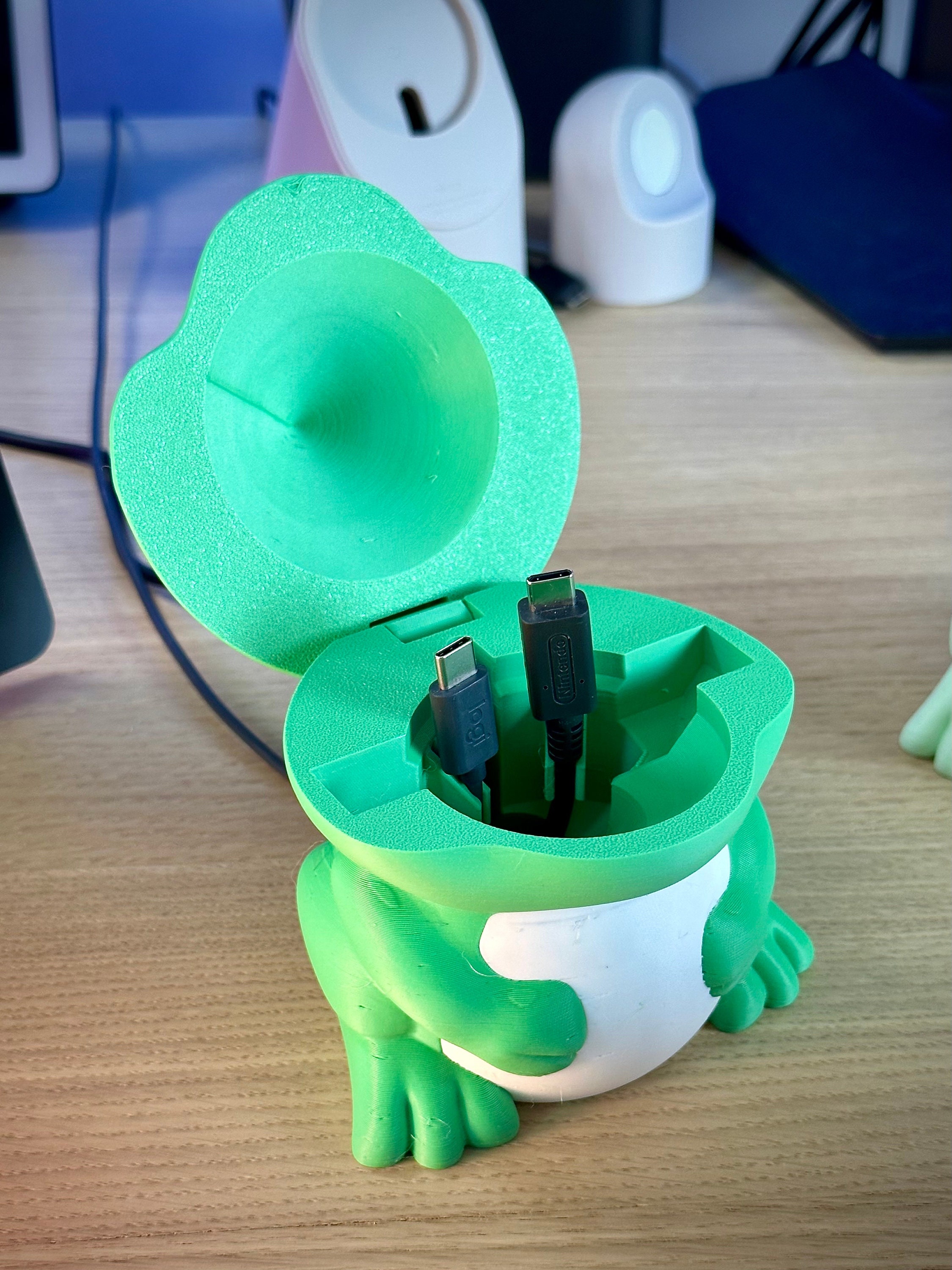 Kawaii Frog Cable Holder / Cute Frog Phone Holder / Apple Magsafe ...
