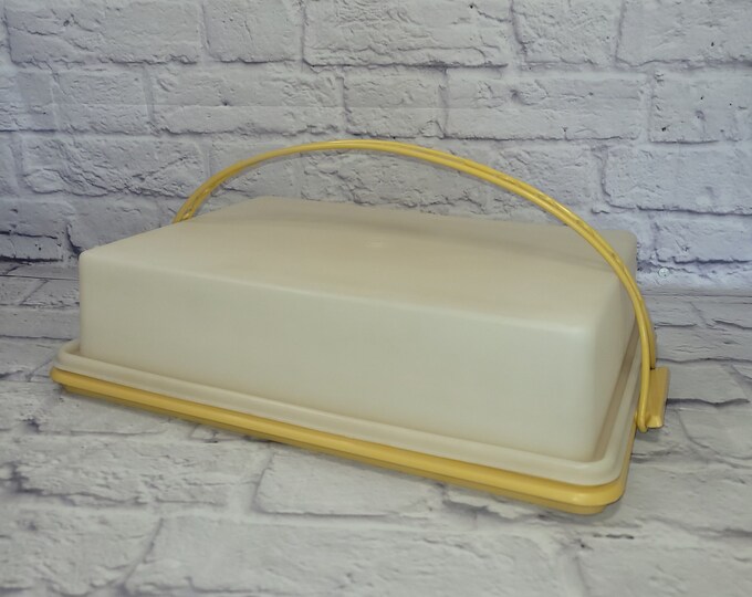 Tupperware Fresh-n-fancy Rectangle Sheet Cake Carrier W/handle ...