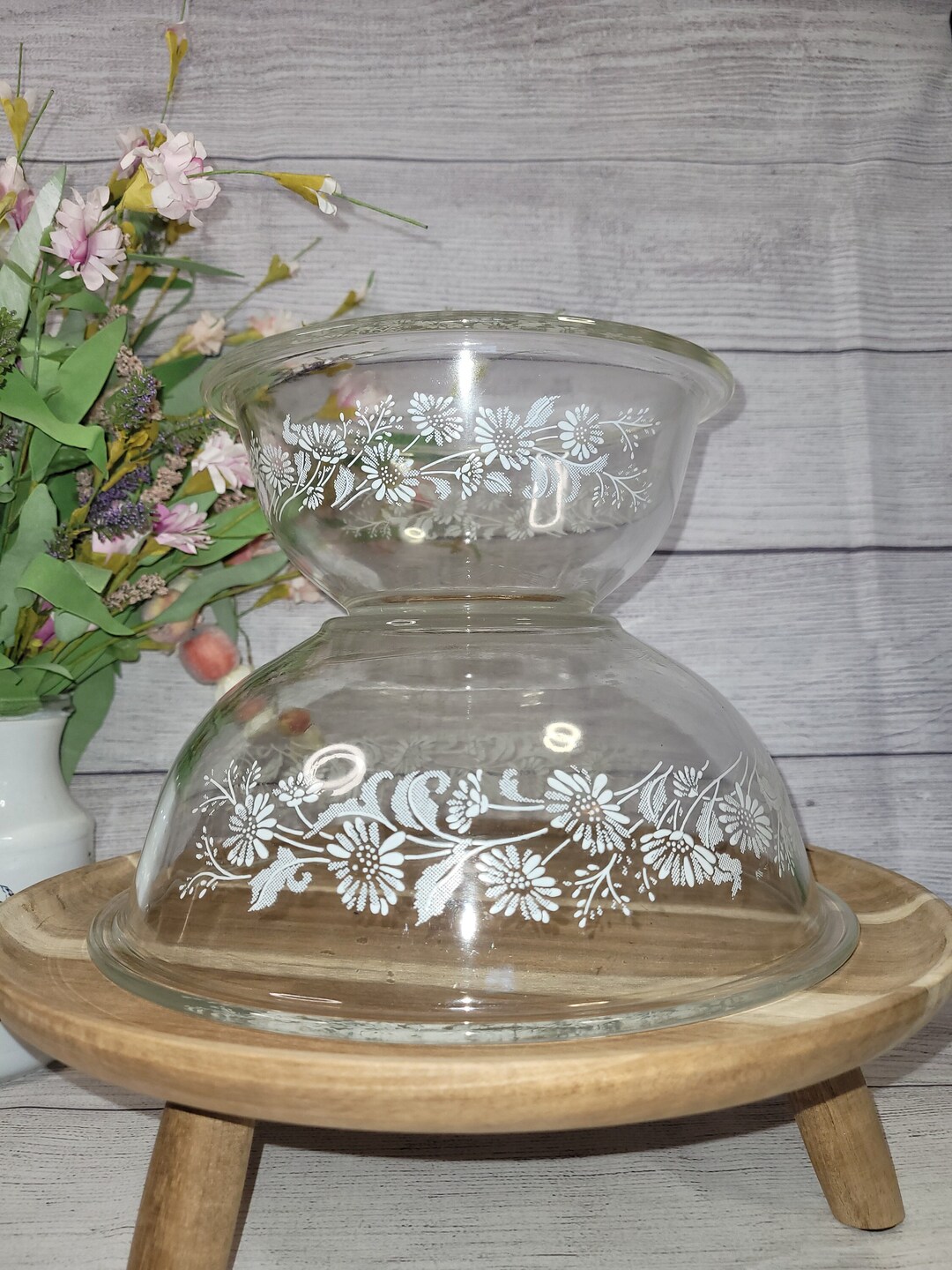 Pyrex Colonial Mist Clear 325, 322 CHOICE Pyrex White Lace Mixing Bowls ...