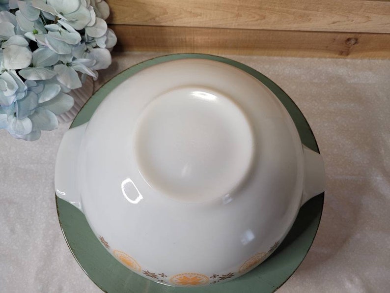 Vintage Pyrex Town and Country Cinderella Bowl 444 - Pyrex Orange Cross ...