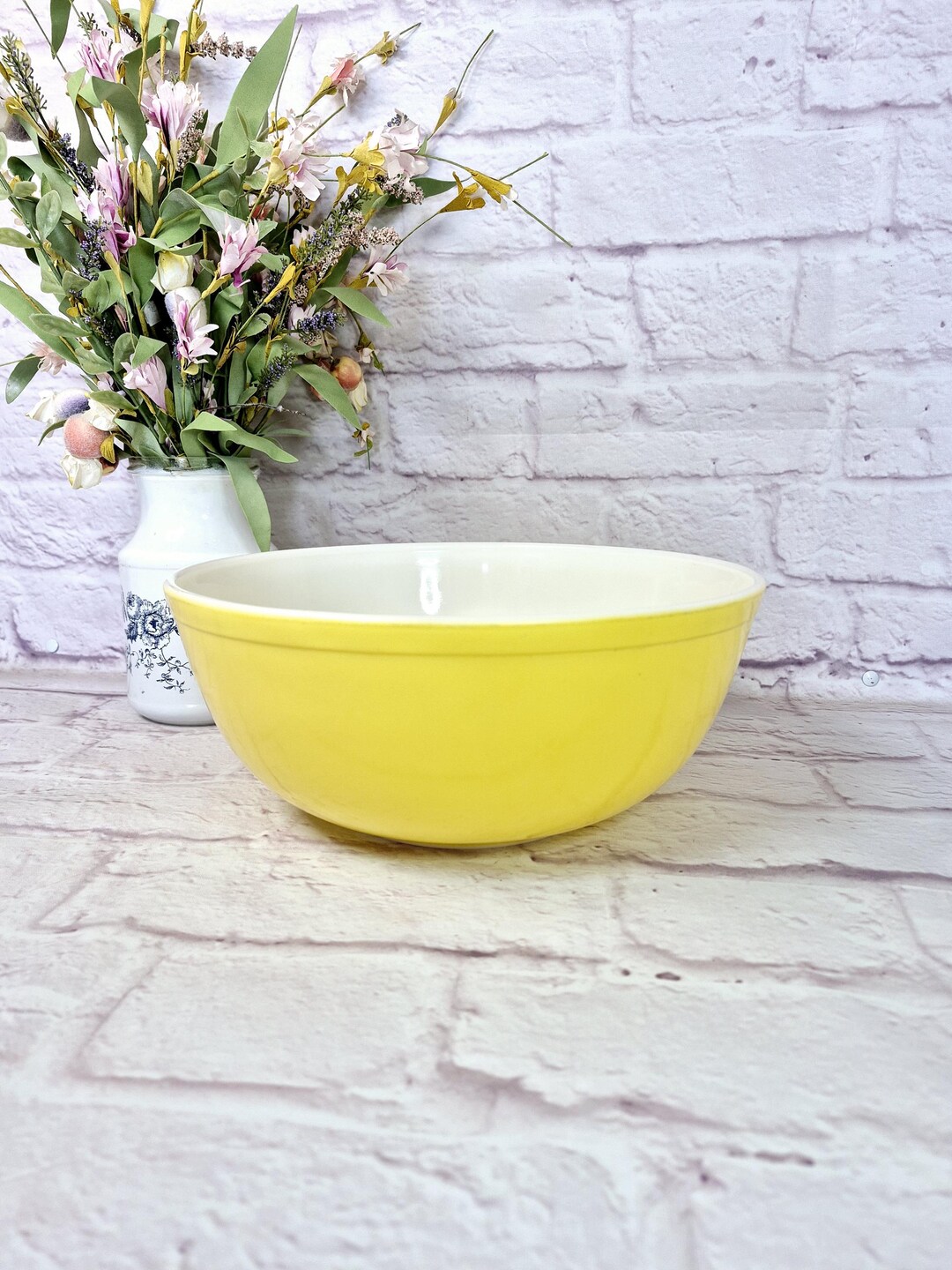 Vintage Pyrex Yellow Mixing Bowl #404 - Primary Yellow 404 Bowl ...
