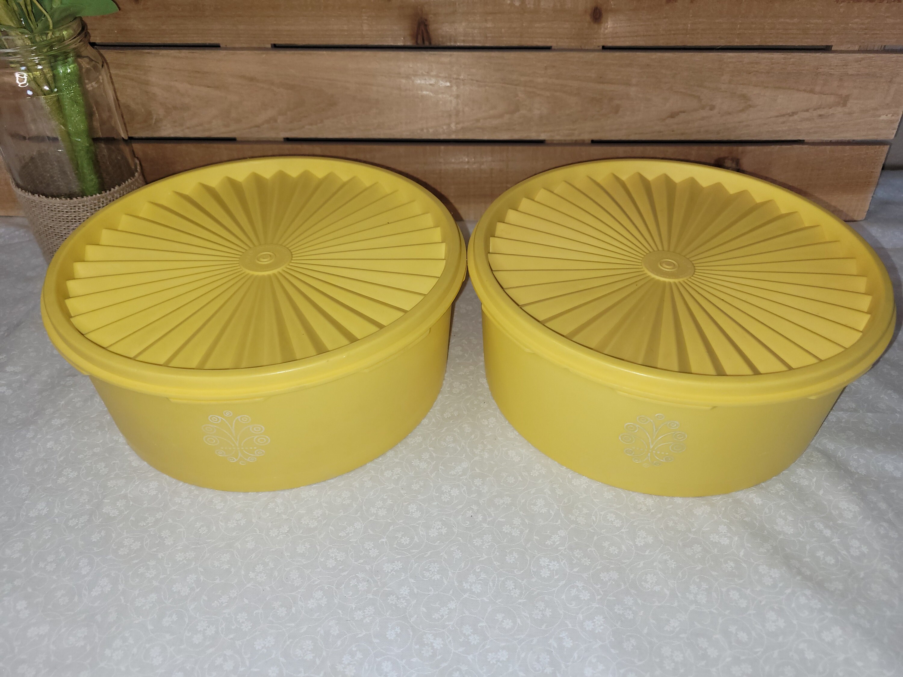 Vintage Tupperware 1970s Round Container Set of Two 4pc Set - Etsy