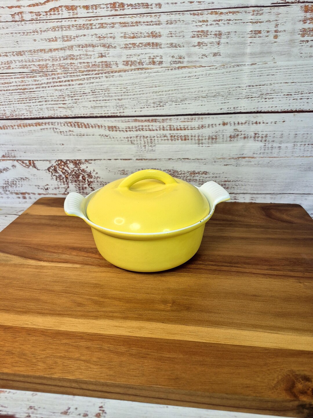 Vintage Yellow Cast Iron Dutch Oven, Made in Belgium by Descoware 1 Qt ...