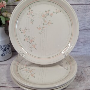 Bilton's English Coloroll Pink Flowers Trellis Pattern Set of 4 Plates ...