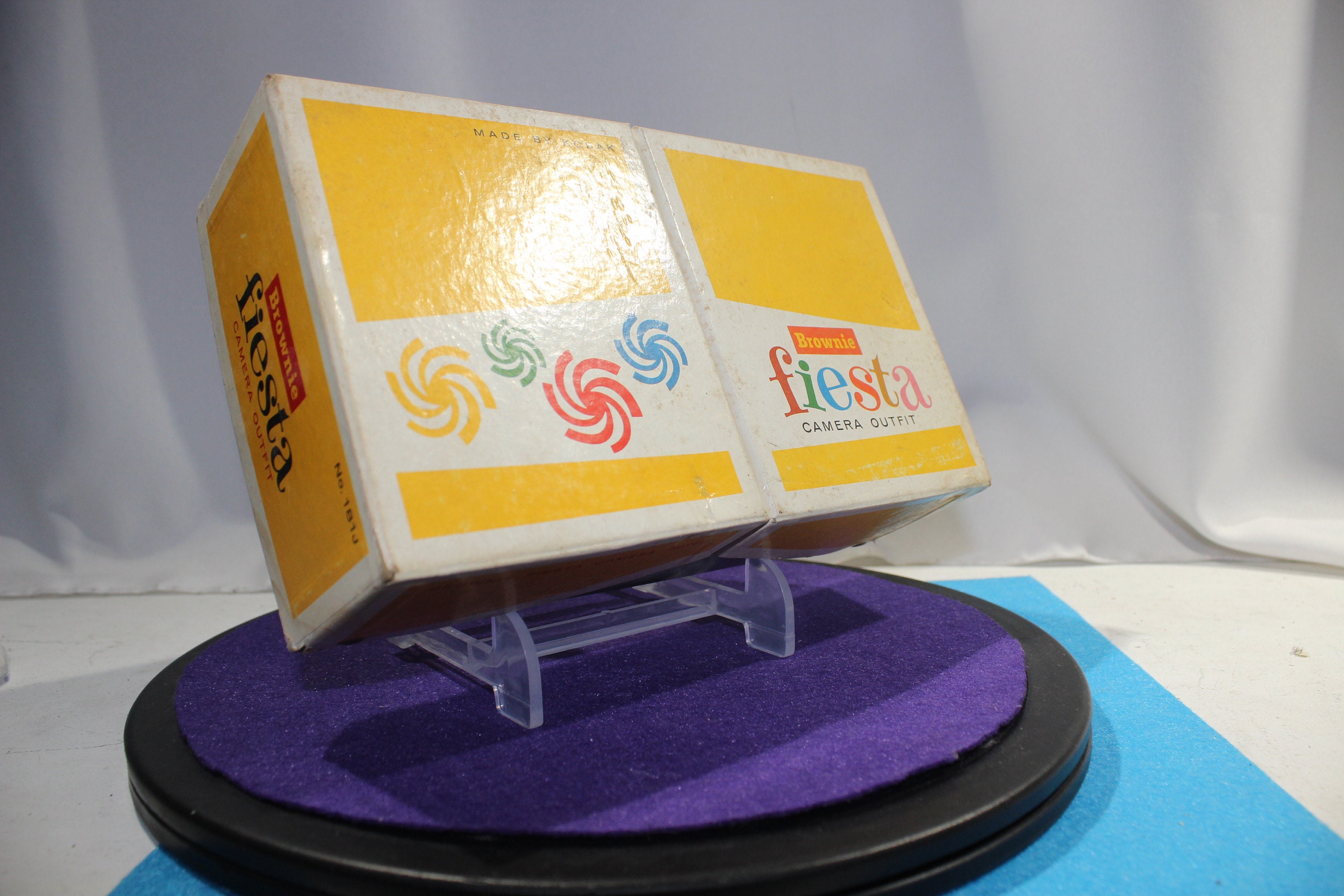 Kodak Brownie Fiesta Camera in Original Box. Camera With Flash Module ...