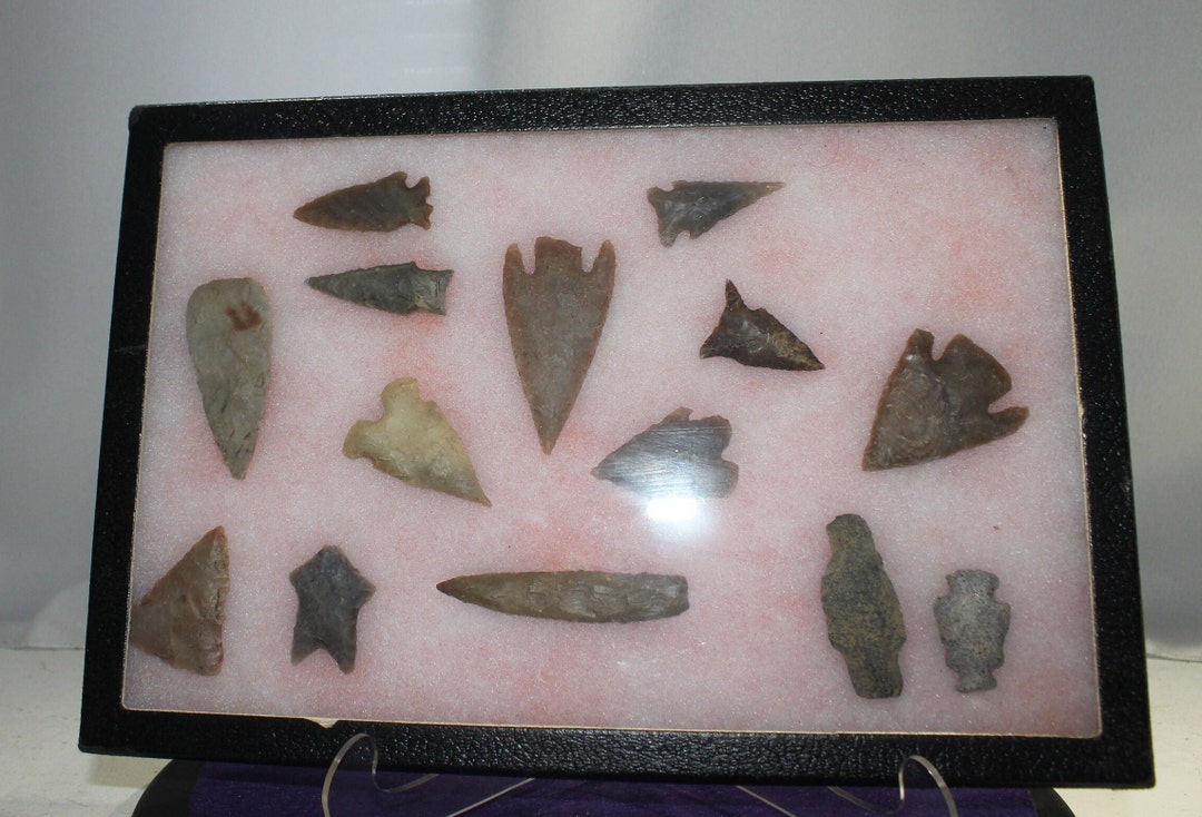 14 Arrowheads in a Display Box With Glass Front Various Sizes From 2 1/ ...